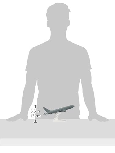Daron SkyMarks KC-46A 1/200 Scale, Gray
