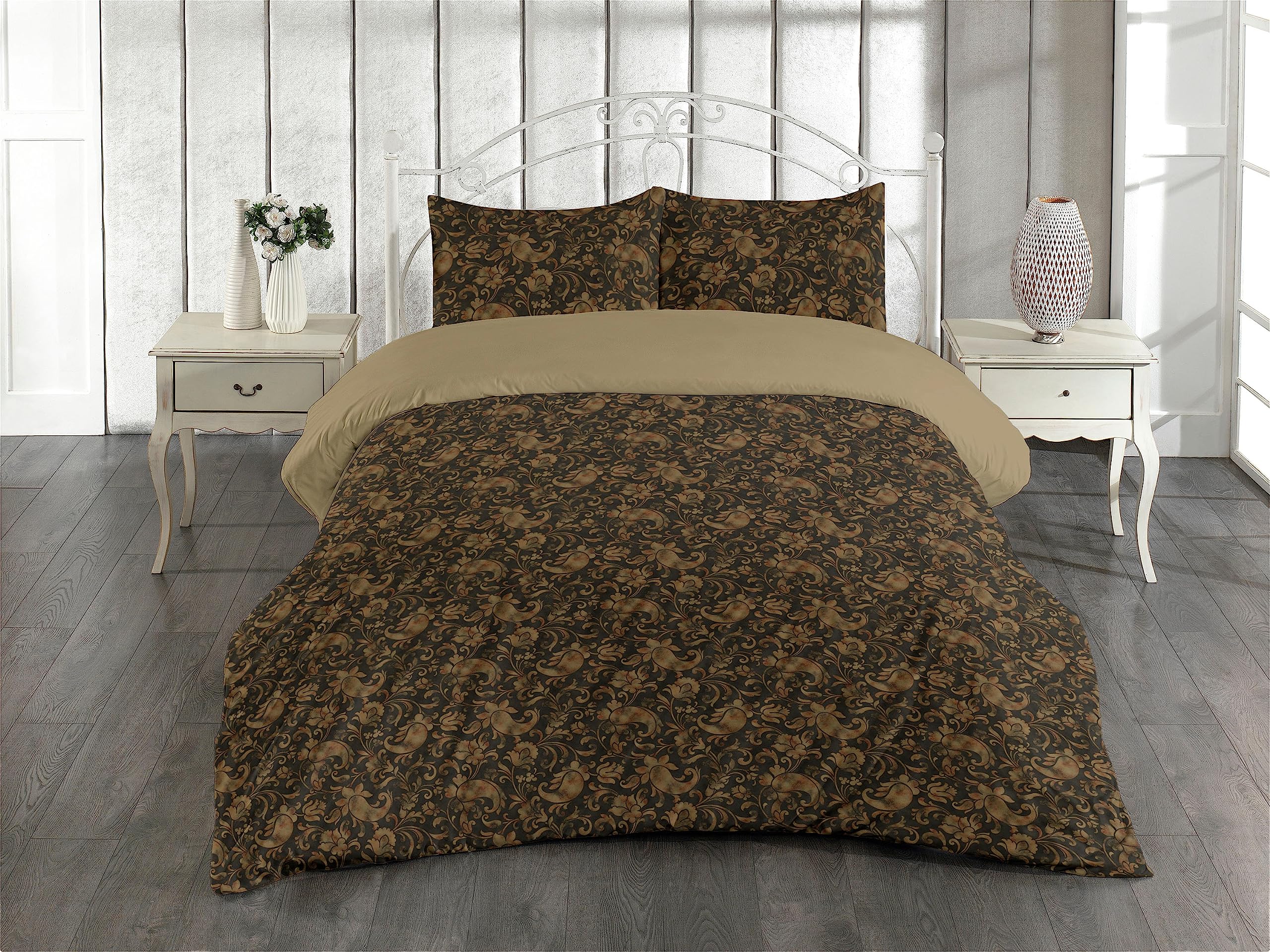 Ambesonne Paisley Themed Duvet Cover Set, Boho Damask Inspired Grunge Flowers Vintage Pattern Print, Reversible 3 Piece Bedding Set with 2 Pillow Shams, King, Charcoal Grey and Dark Khaki
