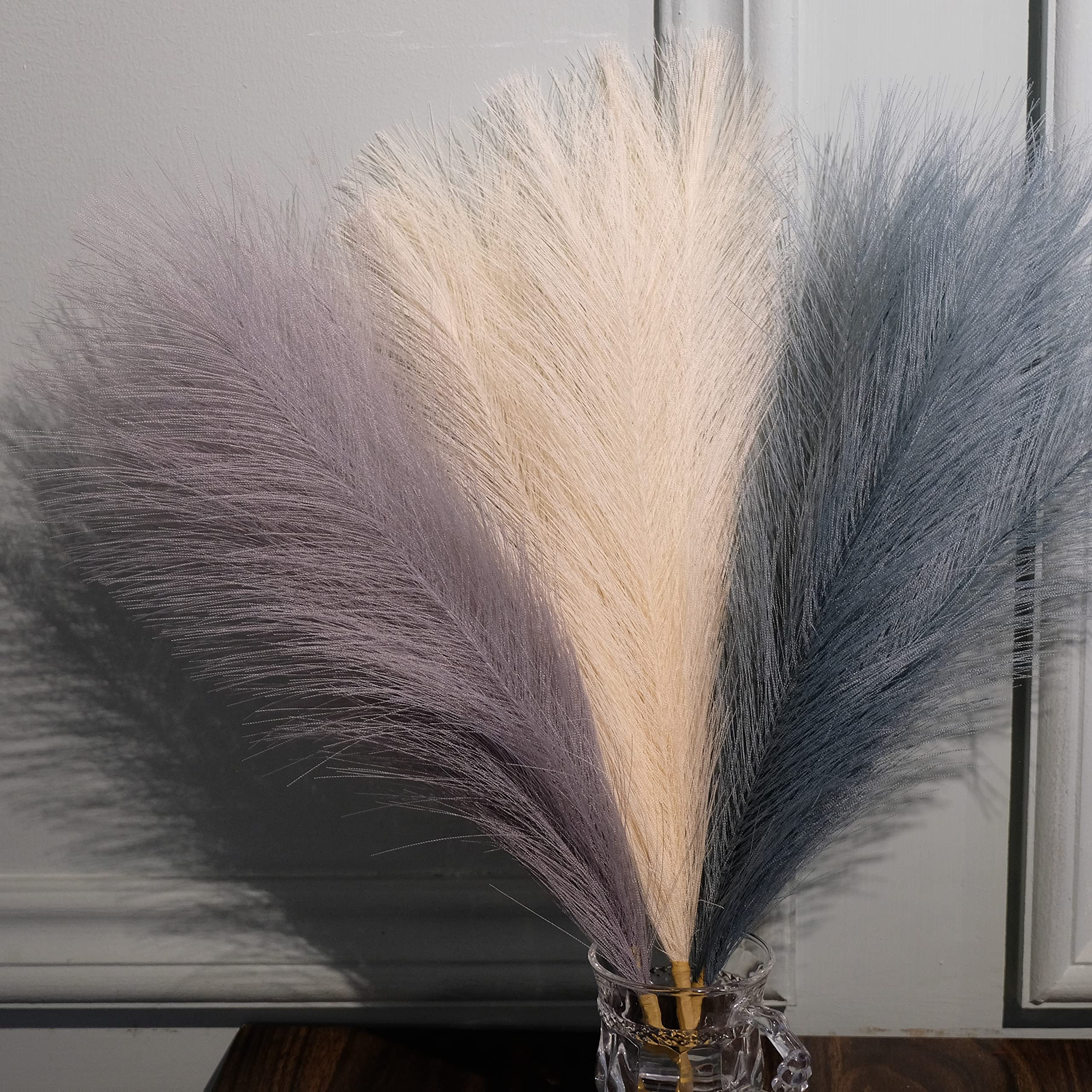 Faux Pampas Grass 6 Stems Small Artificial Pampas Grass 18'' No-Shedding Short Fake Pampas Grass Pompass Fluffy Plants Boho Decor for Centrepiece Living Room Home Office Wedding, No Vase (Grey)