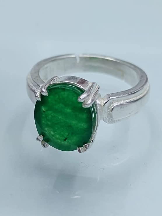 ADITYA JEWELS 5.25 Ratti Green Emerald Engagement Ring For Women, Promise Ring, Wedding & Christmas Ring