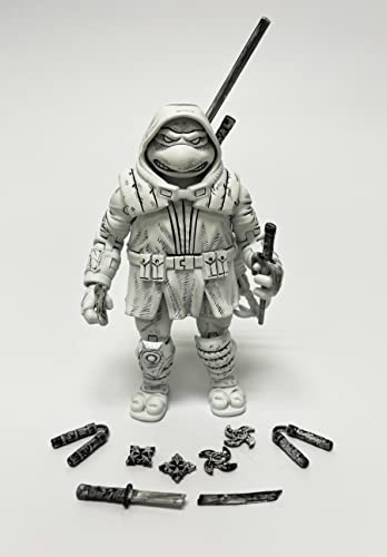 PlayMates Teenage Mutant Ninja Turtles: The Last Ronin Previews Exclusive Action Figure, Multicolor