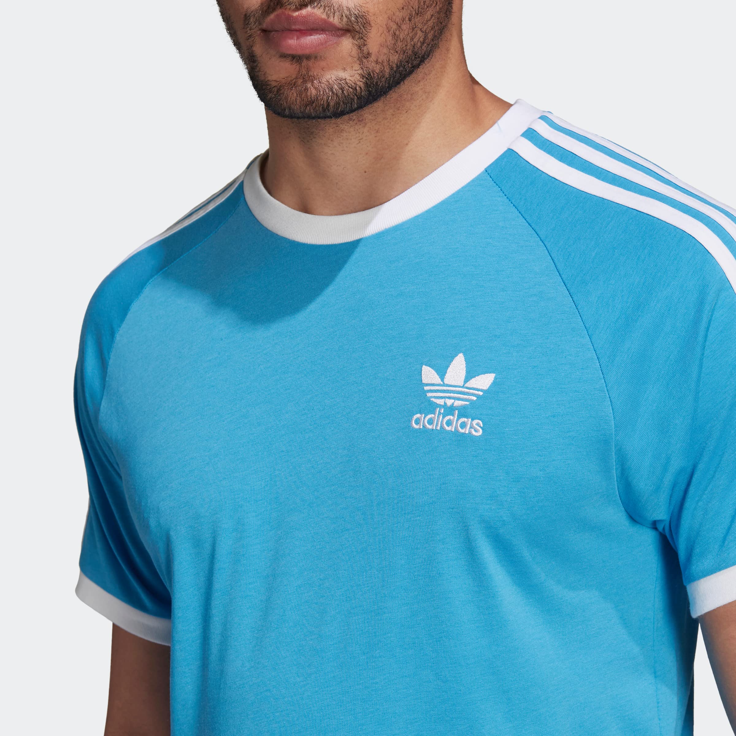 adidas Originals Men's Adicolor Classics Trace Tee, Sky Rush, Medium
