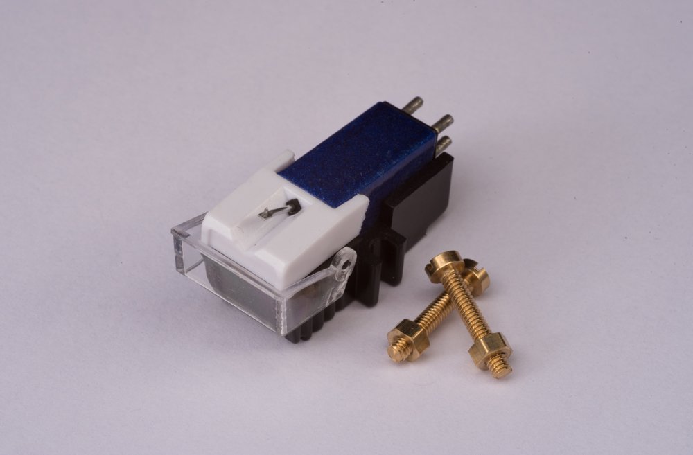 Cartridge and Stylus, needle with mounting bolts for Realistic LAB400, LAB420, LAB250, R8010, RD8100, LAB8500, LAB300, LAB260, LAB8120, LAB395