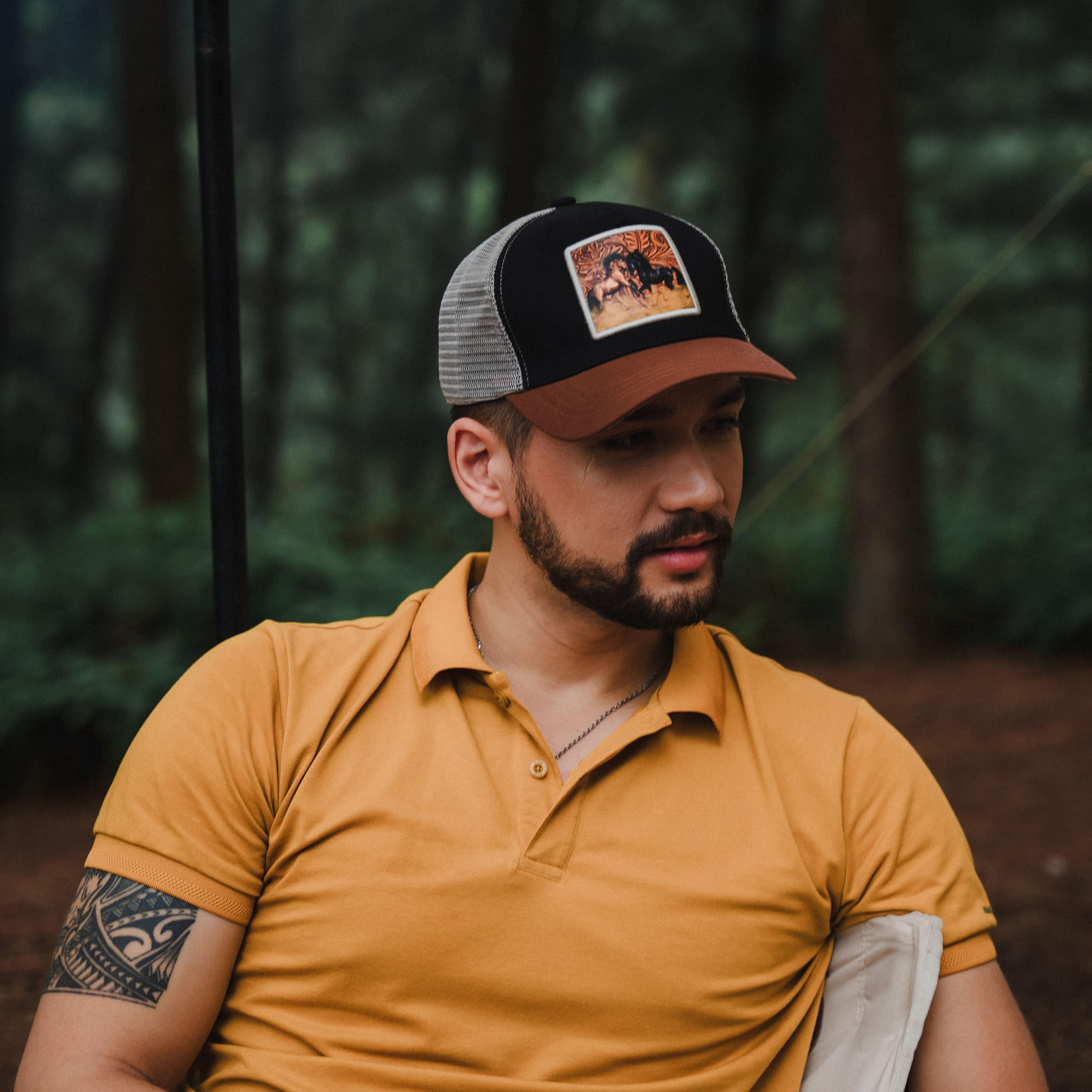 Asvance Unique Western Sculpture Horse Embroidered Trucker Hat, The Wild Mesh Back Baseball Cap for Men and Women, Gift for Mom and Dad