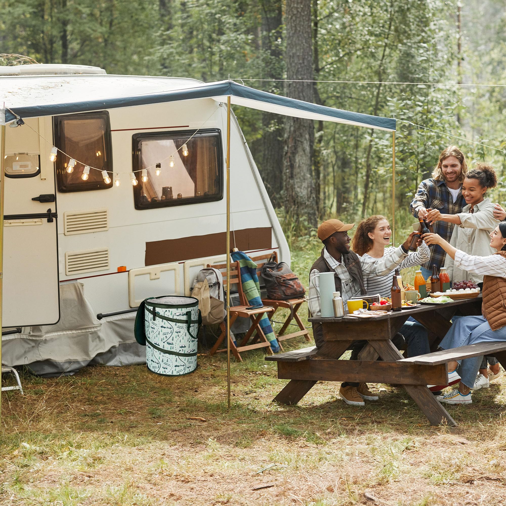Camco Pop-Up Utility Container | Features Heavy Duty Liner & Zipper Close Lid | Holds 30-Gallon Kitchen-Size Trash Bags | Stands 2-Ft Tall & Collapses for RV Storage and Organization (42996)