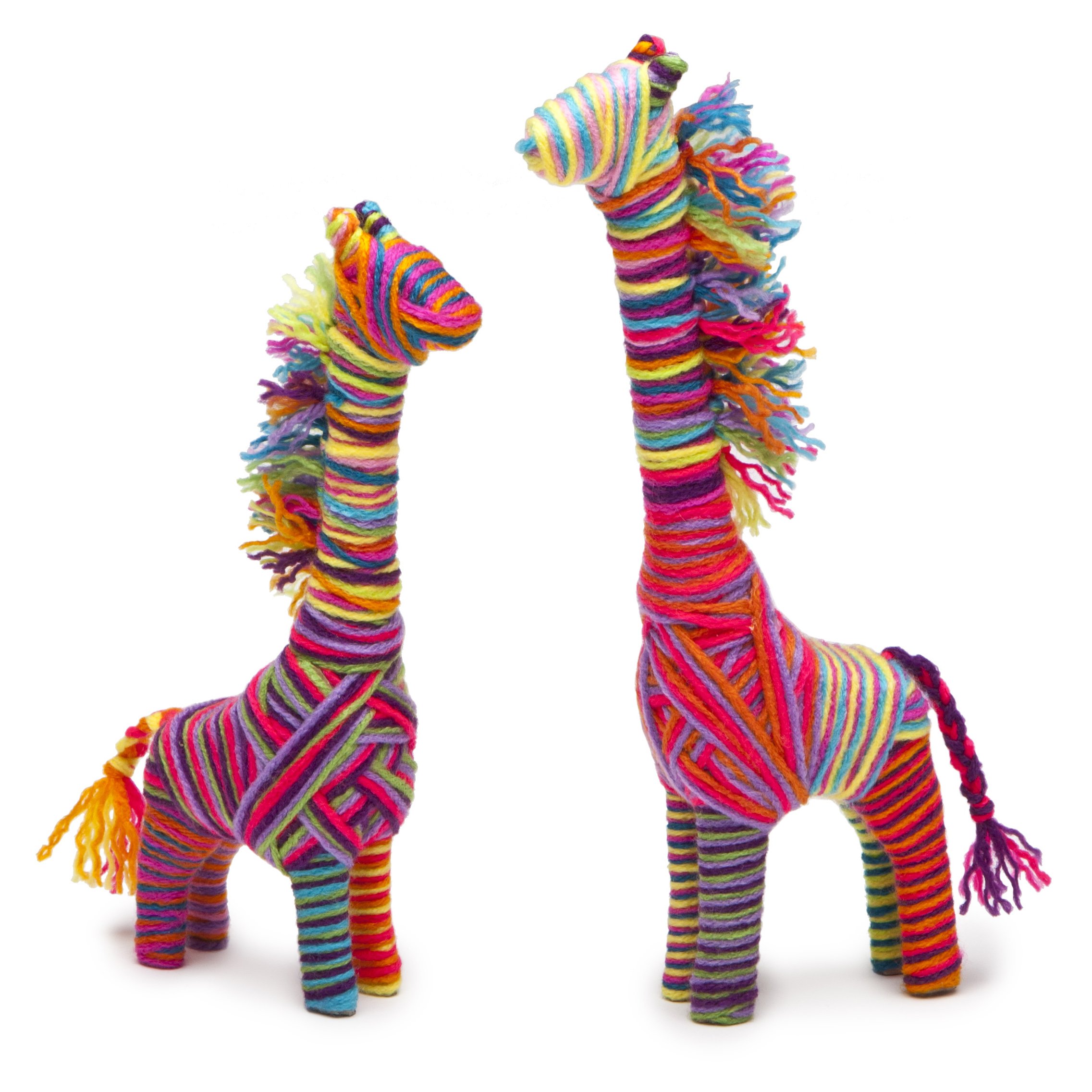 Craft-tastic – Yarn Giraffes Kit – Craft Kit Makes 2 Yarn-Wrapped Giraffes