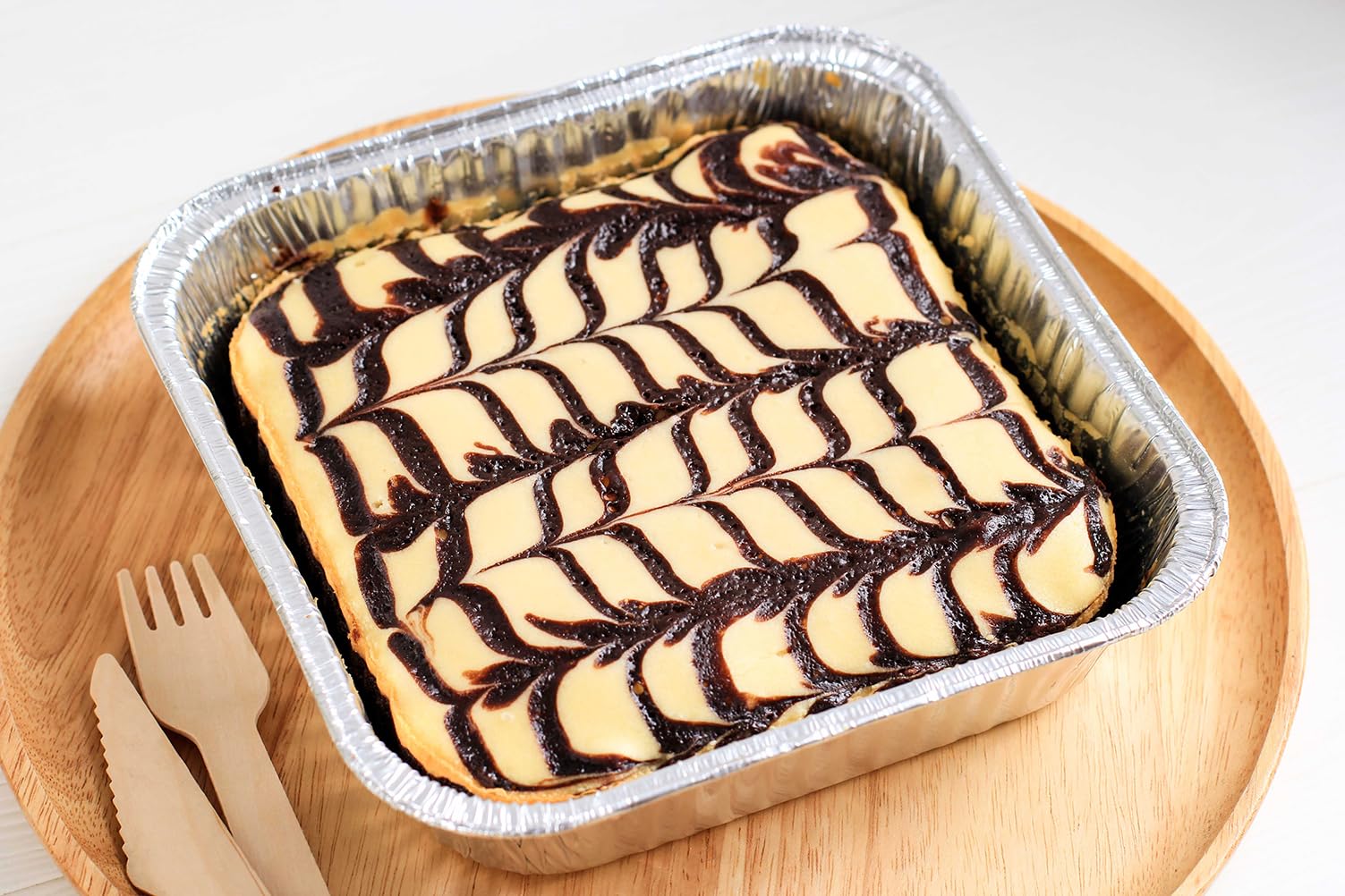 TINTUB 20 PACK 8x8 inch Disposable Aluminum Foil Pans-Square Foli Pans-Prefect for Takeout, Baking Cakes, Breads, Brownies, Bread, Meatloaf, Lasagna,Packaging Food