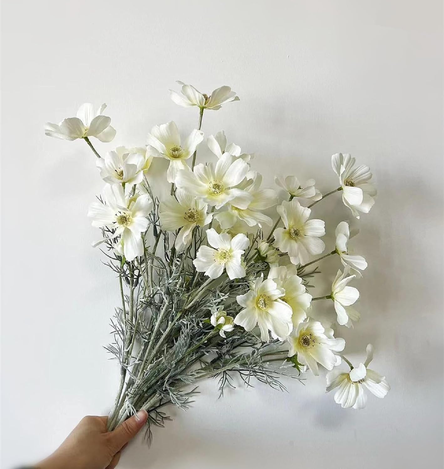 HGKJH Artificial Wild Flower 6 Pcs Cosmos Long Stem Calliopsis, Simulation Bouquet, Realistic Plastic Fake Silk Flowers Table Kitchen Home Garden Party Arrangement Wedding Decoration, 6 Head, White