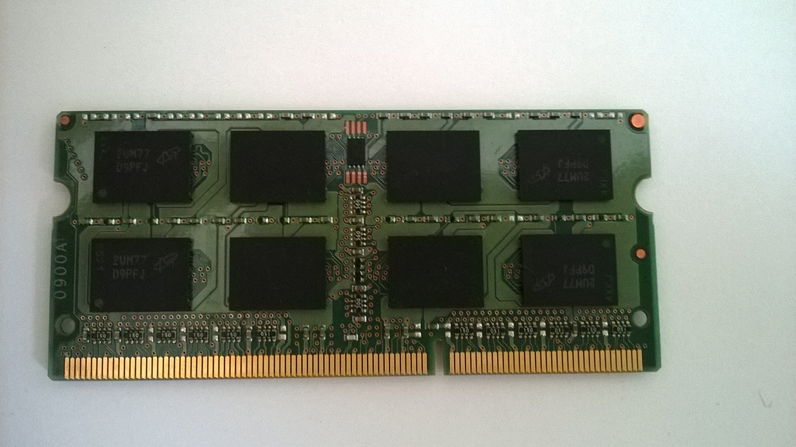Micron 4GB PC3-12800 DDR3-1600 1600MHz Laptop Memory Ram MT16KTF51264HZ-1G6M1 637233-652
