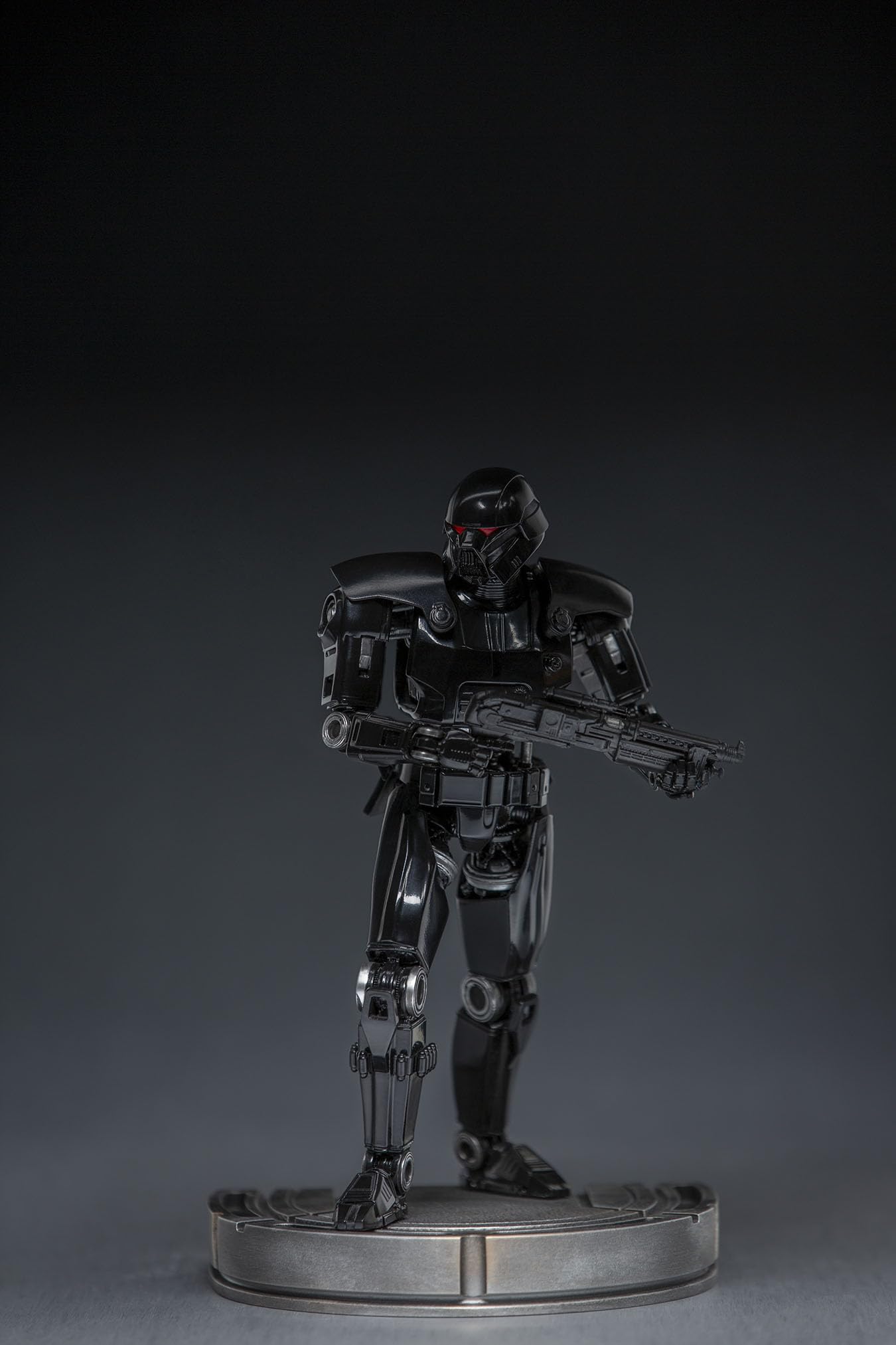 Iron Studios 1:10 Dark Trooper BDS Art - The Mandalorian, Multicolour