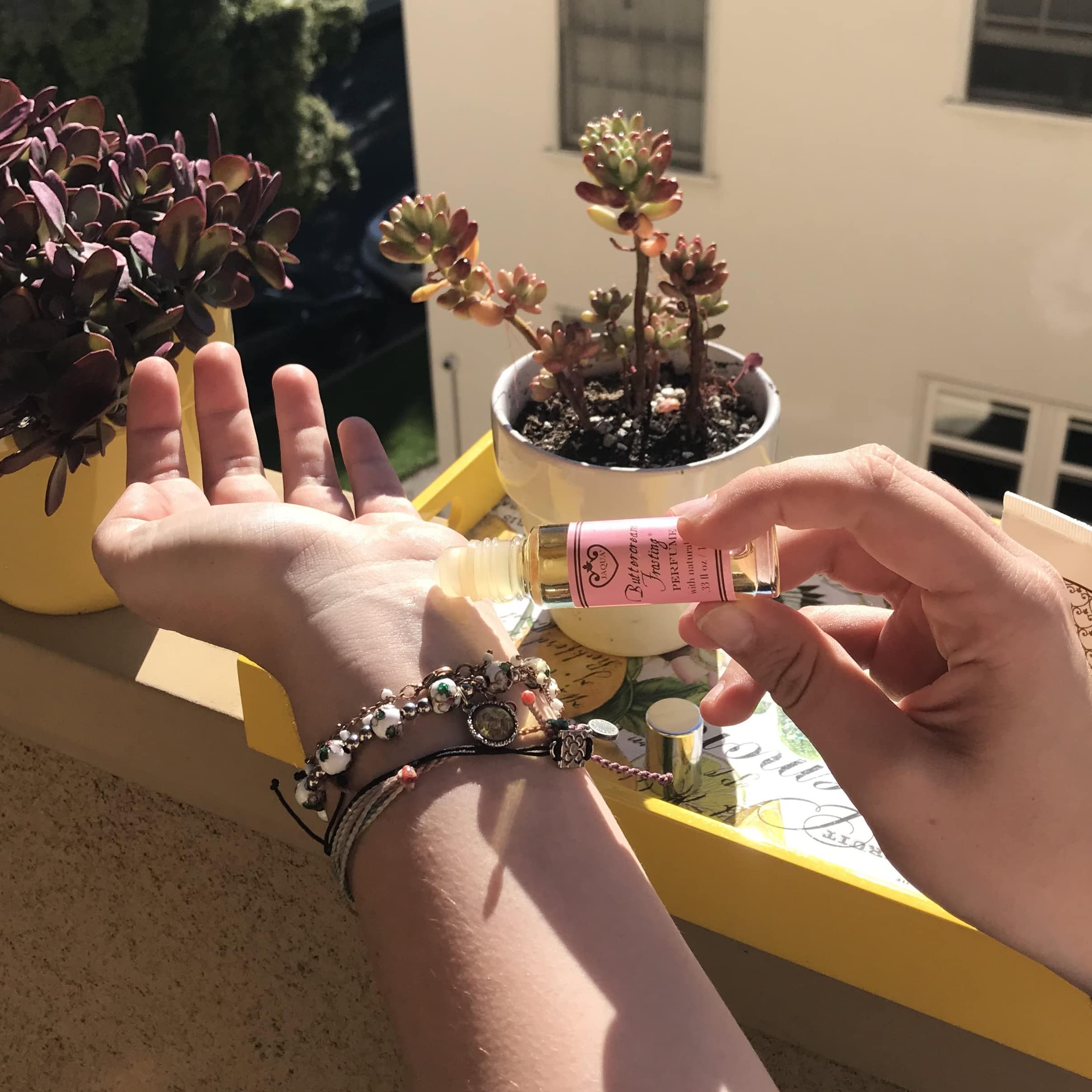 Jaqua Buttercream Frosting Roll-On Perfume Oil