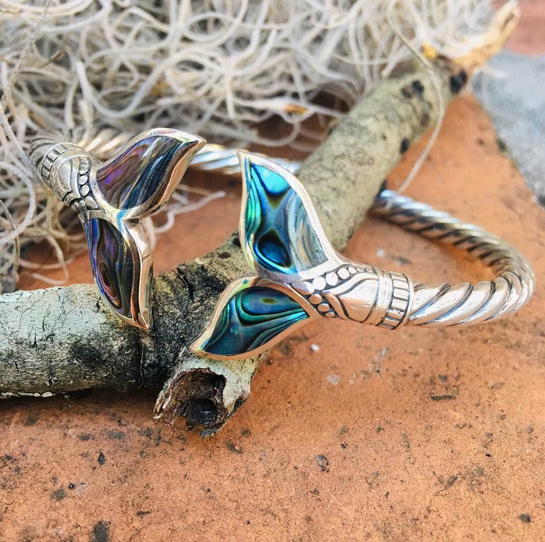 Abalone Shell and Mermaid Tail Bangle Bracelet Adjustable Bangle Open Hand Chain for Women, Birthday Charms, Shiny Finish