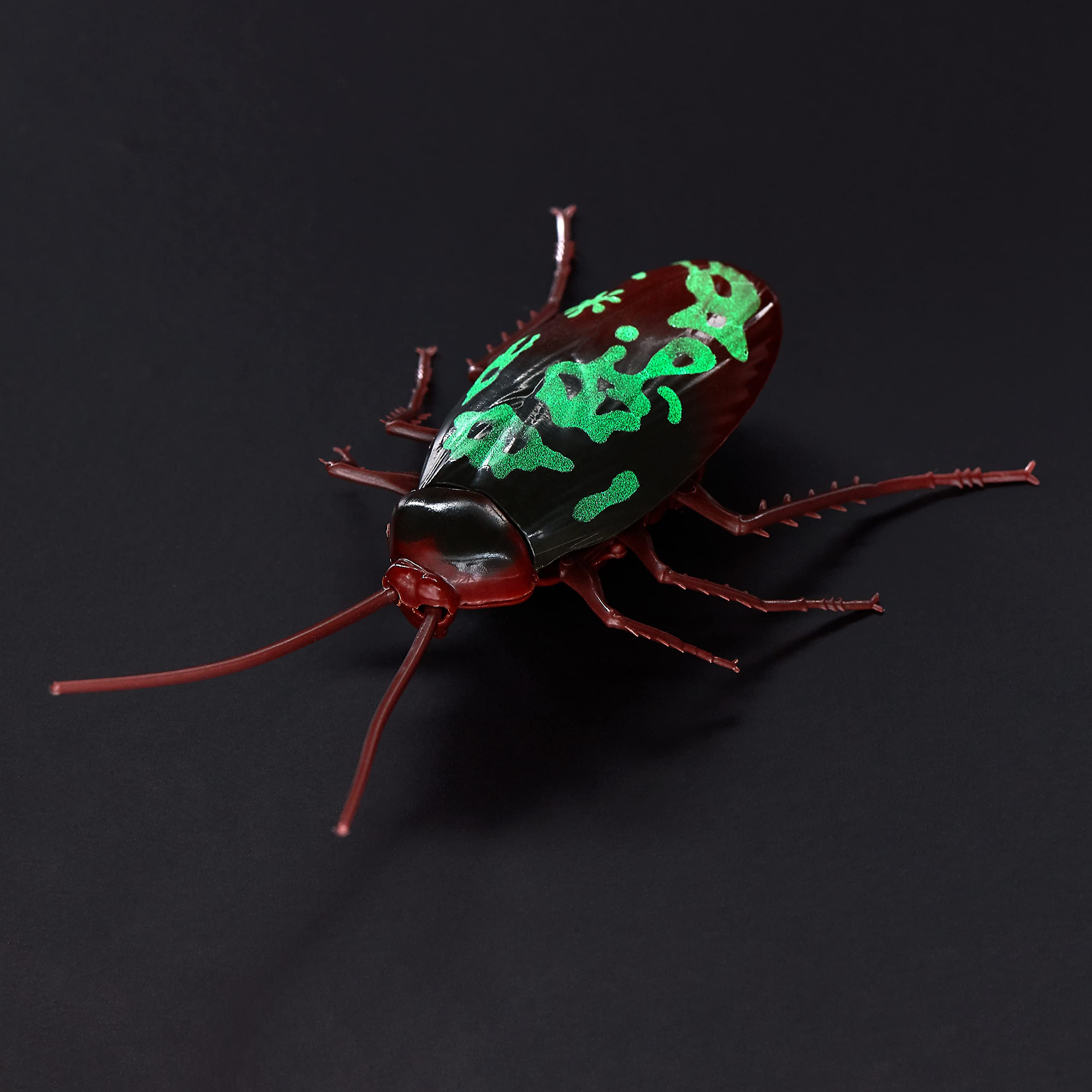 Robo Alive Crawling Cockroach Glow in The Dark (2 Pack) by ZURU Battery-Powered Robotic Interactive Electronic Cockroach Toy That Moves and Crawls, Prankst Toys for Boys, Kids, Teens