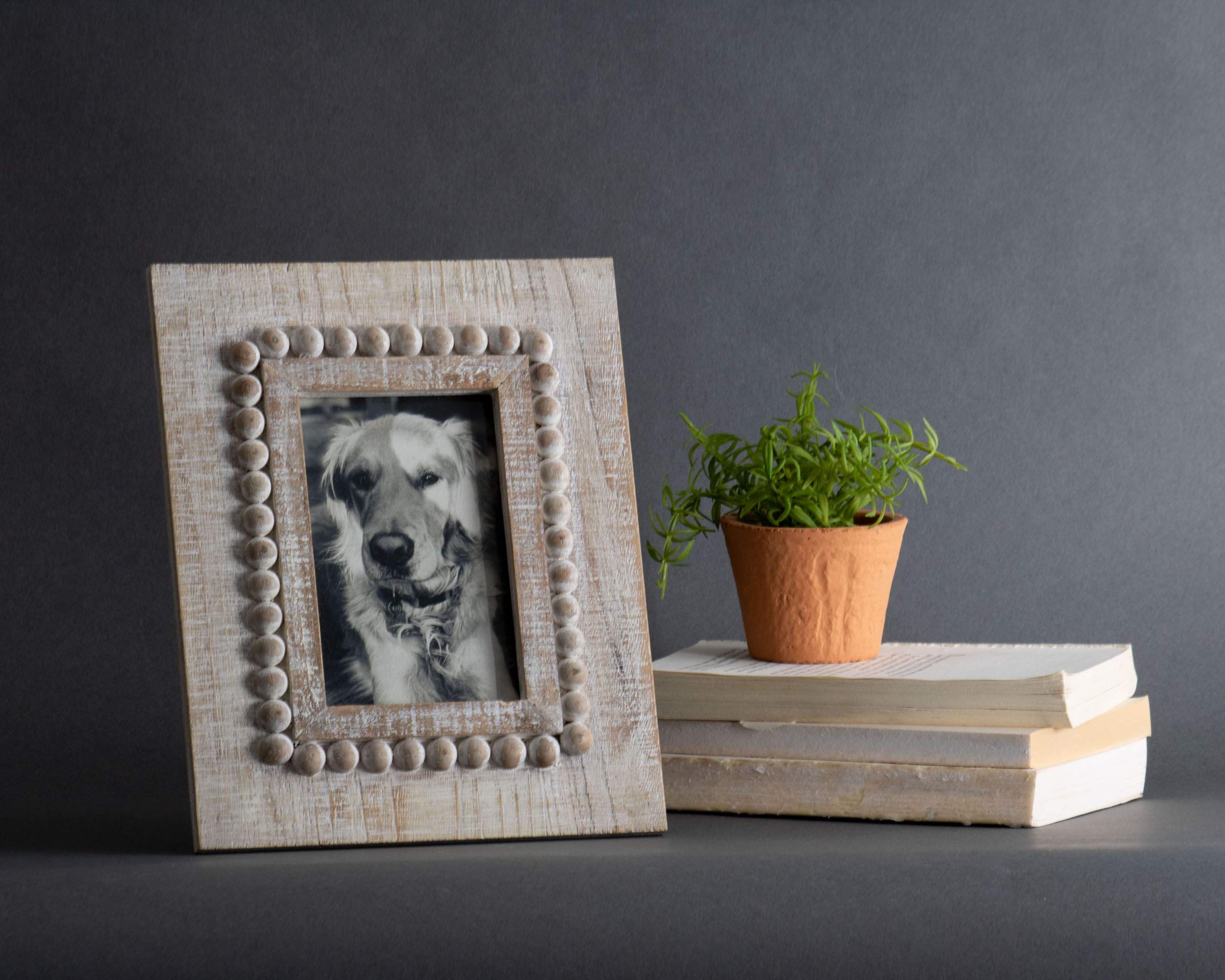 Foreside Home and Garden White Antique 4 x 6 inch Bead Decorative Wood Picture Frame (FFRD09927)