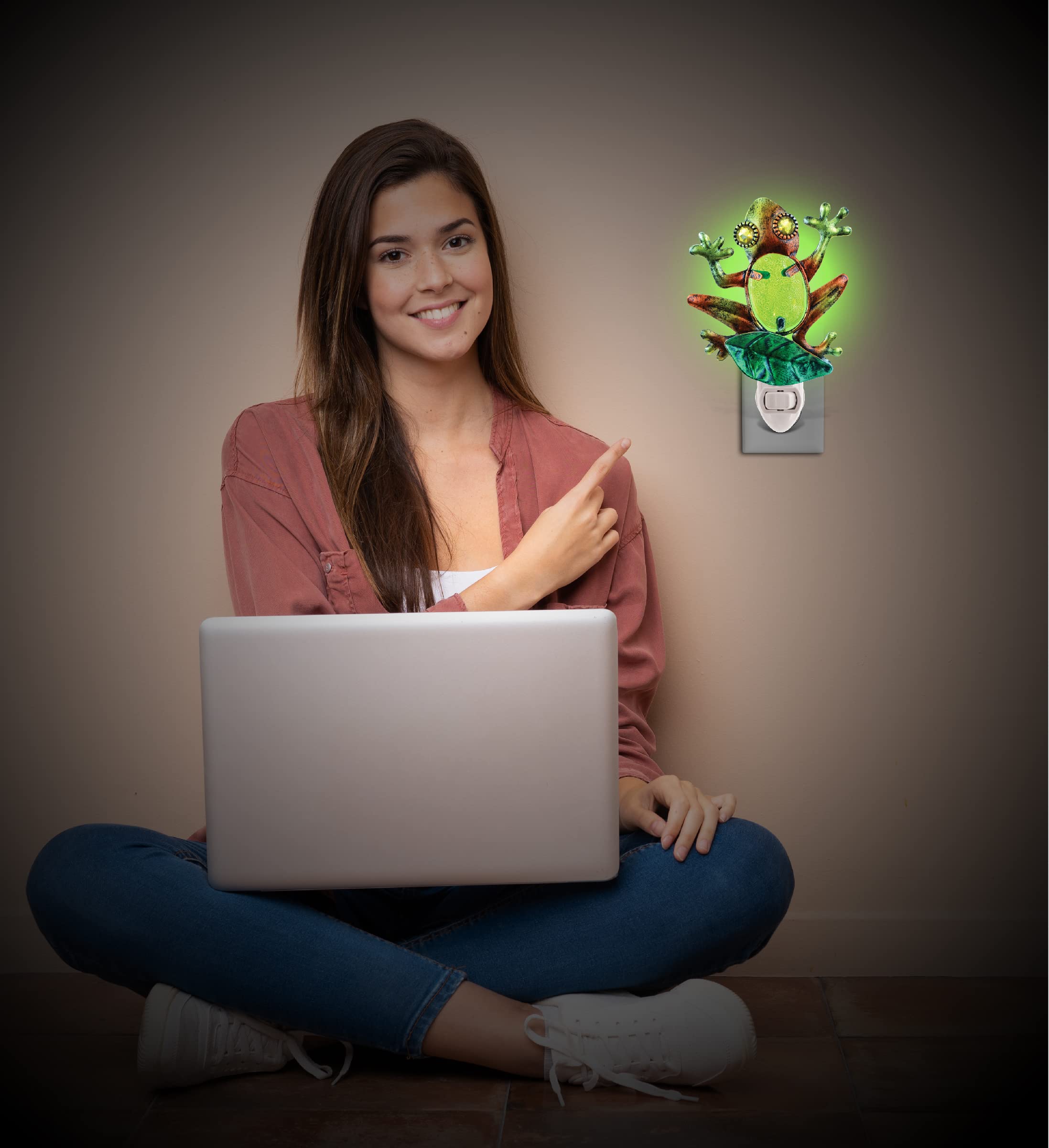 Puzzled Frog Night Light - 5.5 Inch Plug in Energy Efficient Decorative Socket Lamp, Manual On & Off Portable Lights for Stairway, Bedroom, Bathroom, Nursery, Home Accessory & Kitchen Decor