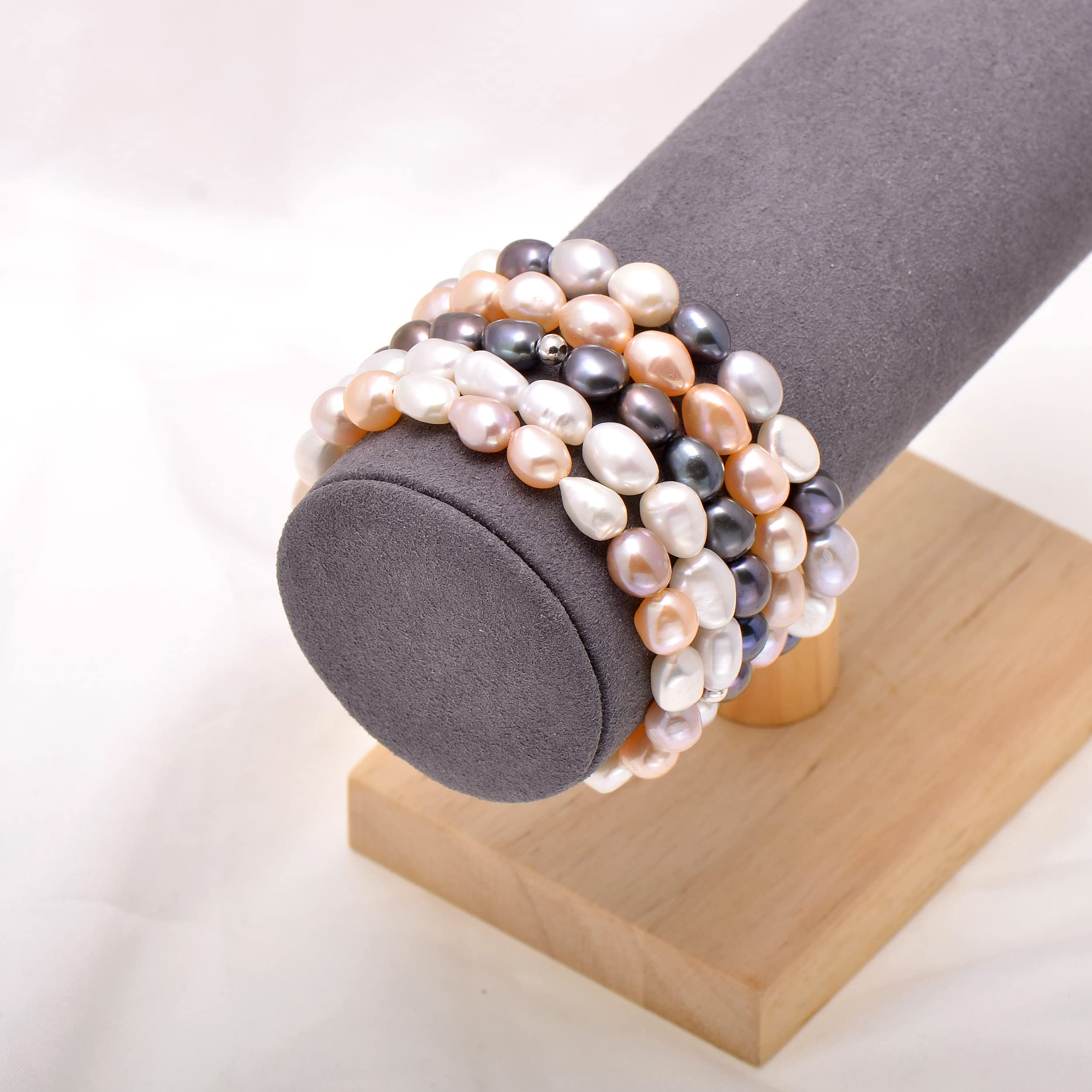 Cultured Freshwater Baroque Pearl Stretch Bracelet 7 Inch, 8-9 mm/Natural White Color