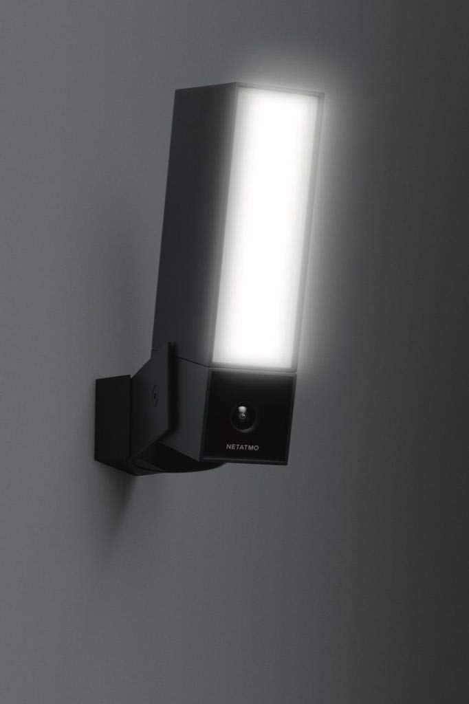 Pass & Seymour Netatmo c Camera, WiFi, Integrated Floodlight, Movement Detection, Night Vision, Without Fees, NOC01-US, Black Aluminium