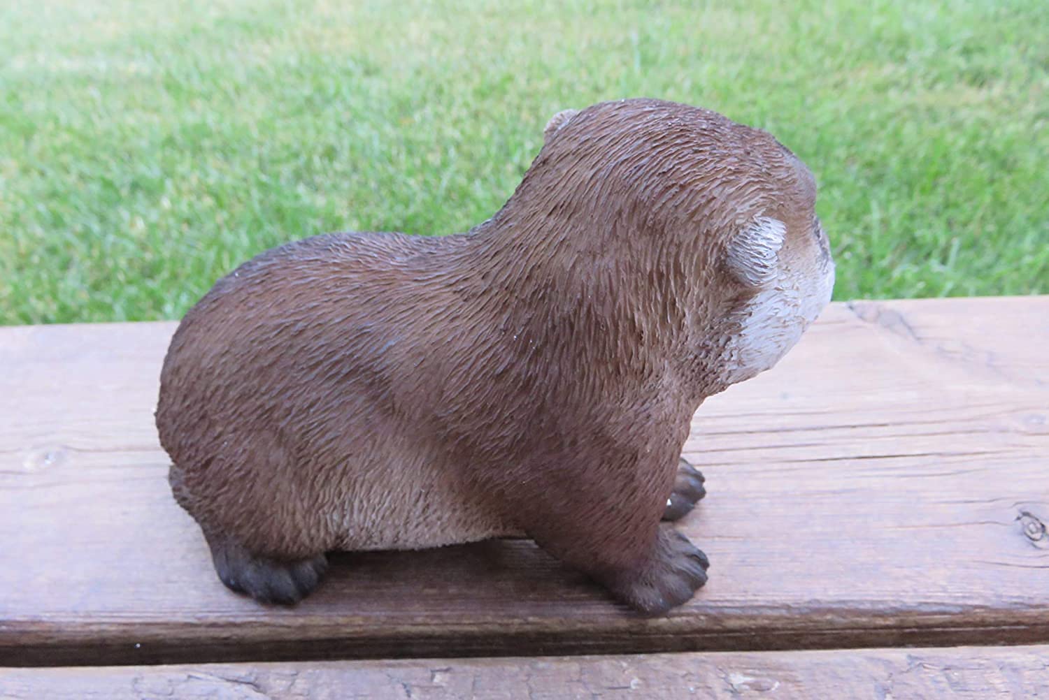 Generic River Otter Figurine Resin Ornament Statue 7 in. Home and Yard Decor Pool Fountain Pet