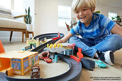 Disney Cars Toys Race Around Radiator Springs Playset