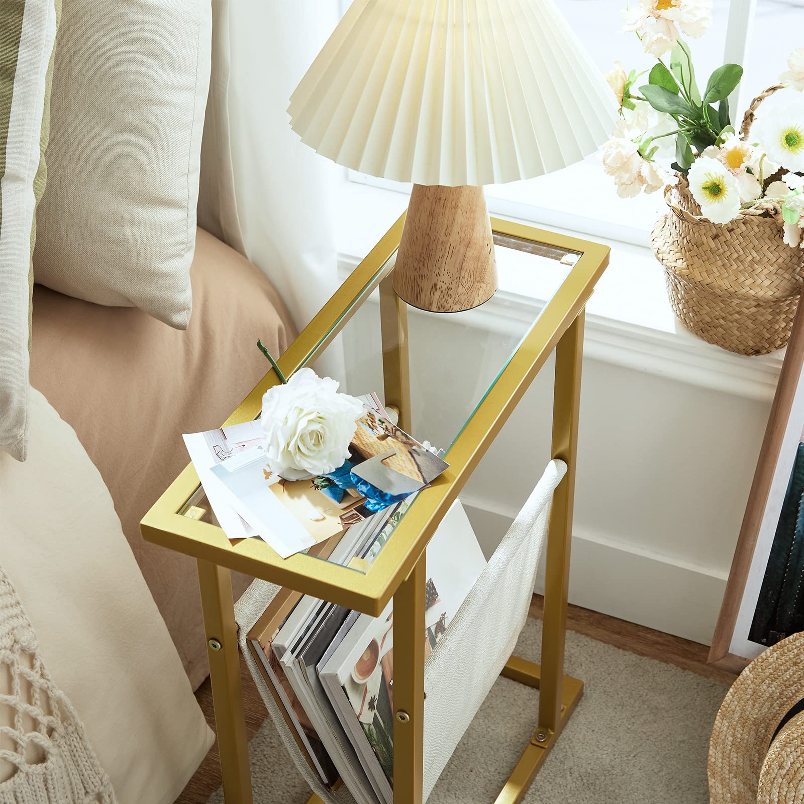HOOBRO Narrow End Table, Tempered Glass Side Table, Small Nightstand, Bedside with Storage Holder, Coffee Table for Small Spaces, Bedroom, Living Room, Easy Assembly, Sturdy, Gold GD78BZ01