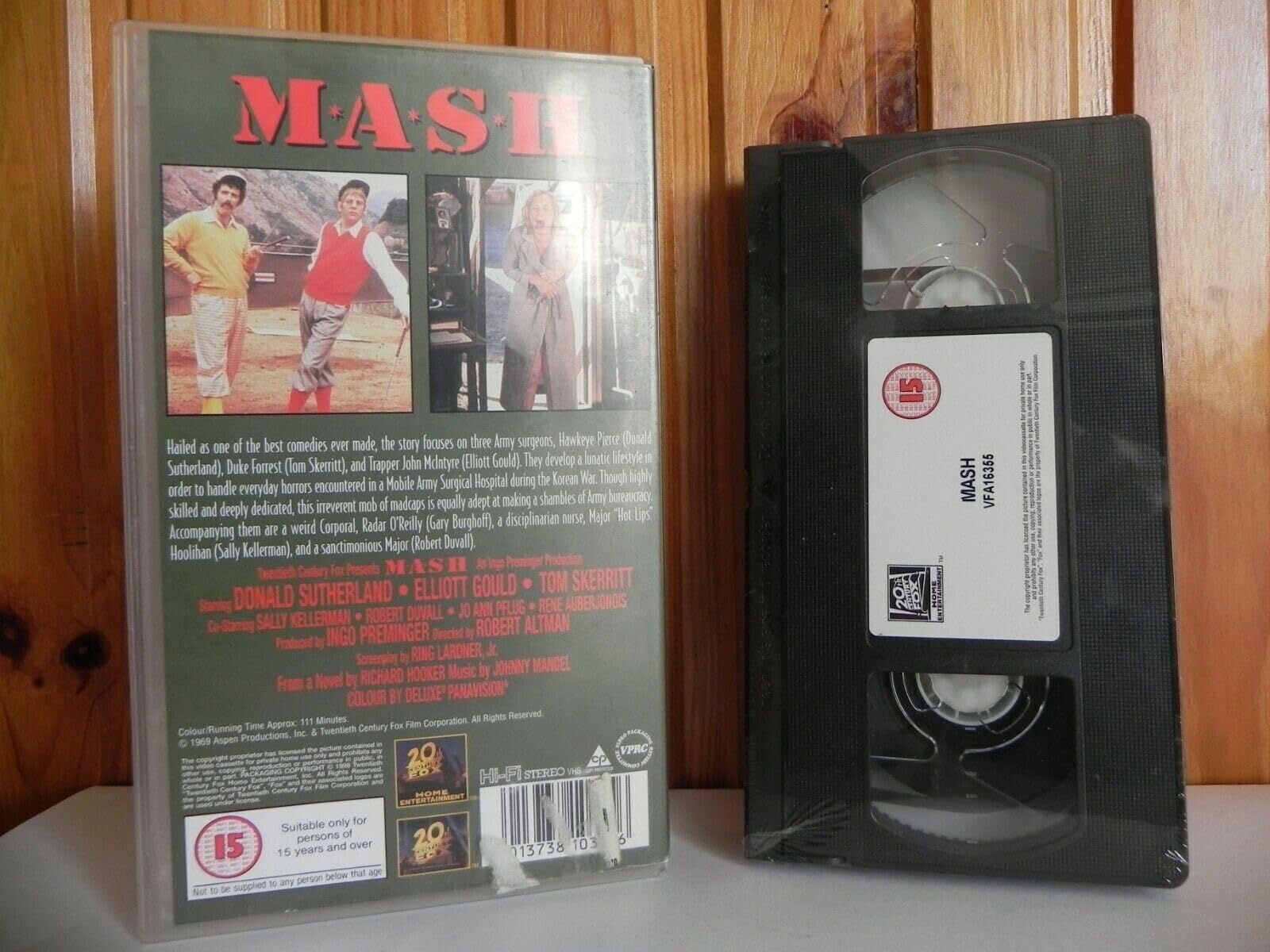 MASH [VHS]