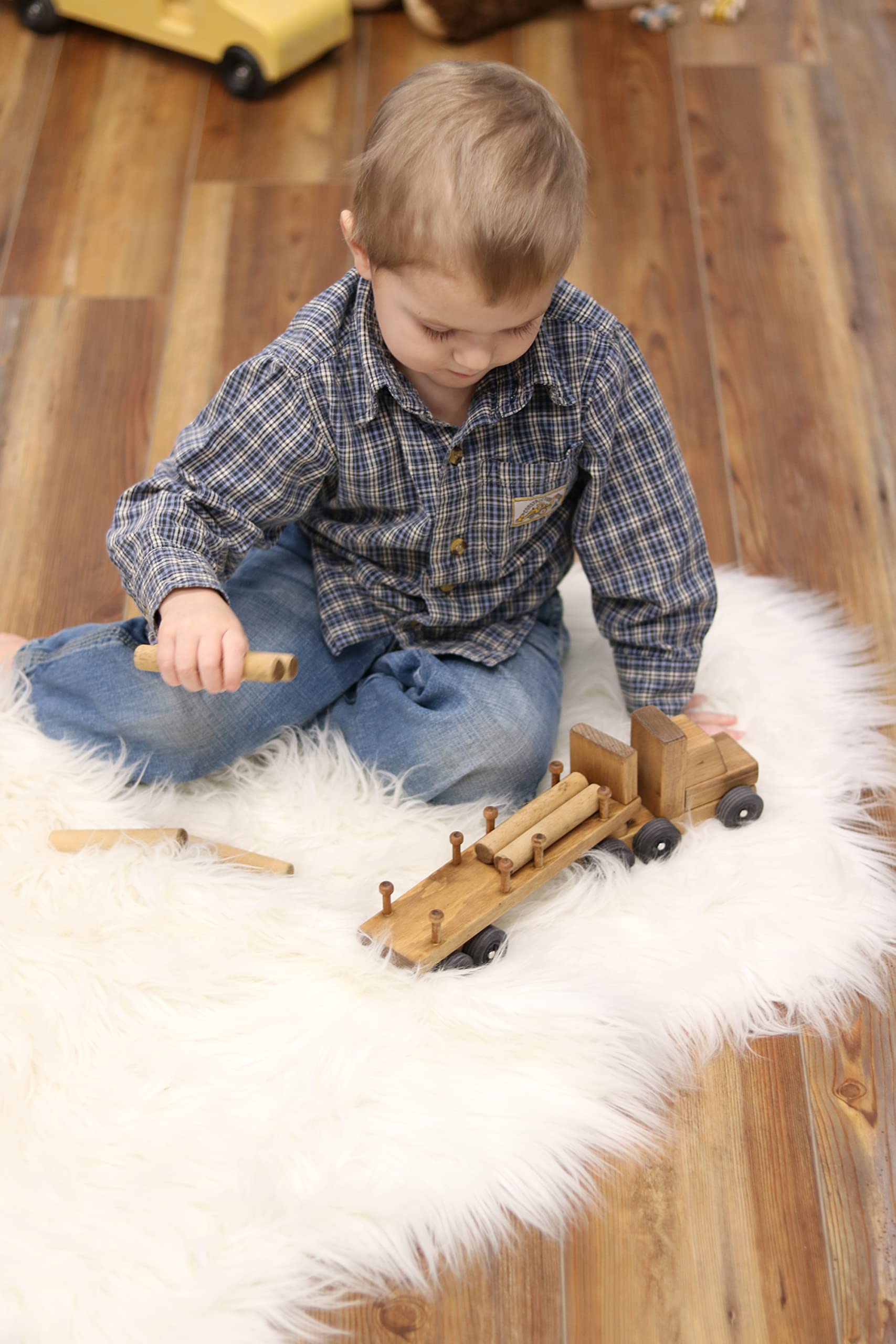 AmishToyBox.com Log Truck Wooden Toy - Amish-Made in Lancaster County, Pennsylvania - with 6 Removable Logs