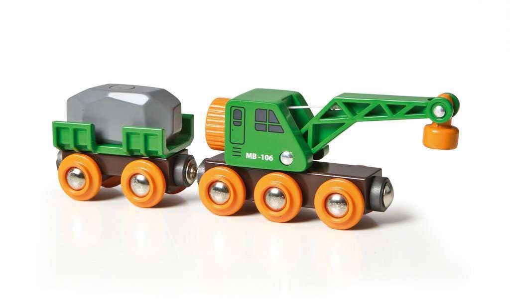 BRIO World 33698 - Clever Crane Wagon Set - 4 Piece Wooden Toy Train Set for Kids | Imaginative Play | Compatibility with Other Sets | FSC-Certified Wood