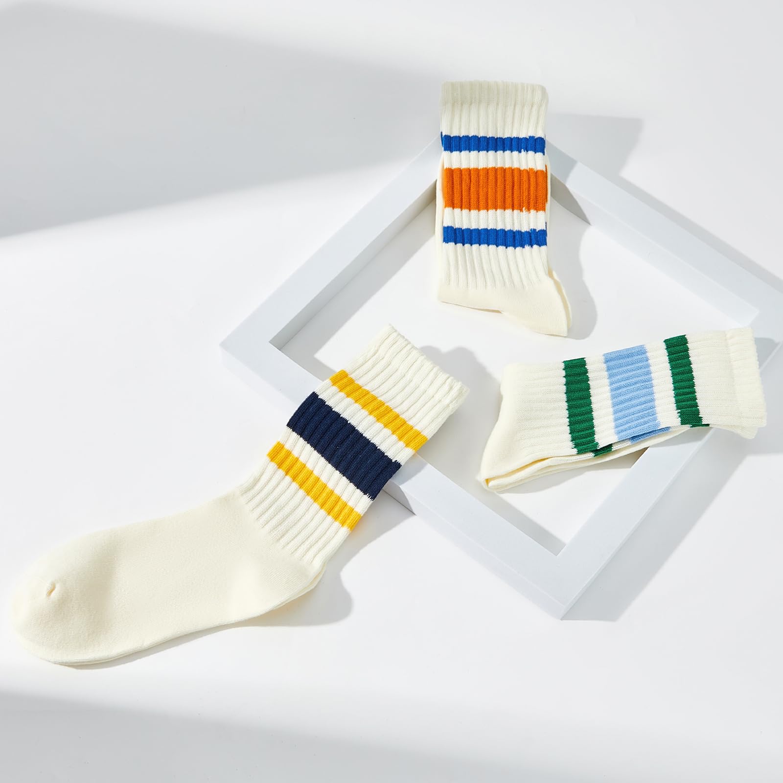 American Trends Athletic Sports High Crew Socks for Men Women Marijuana Weed Leaf Cotton Sock White Black 4 Pack One Size