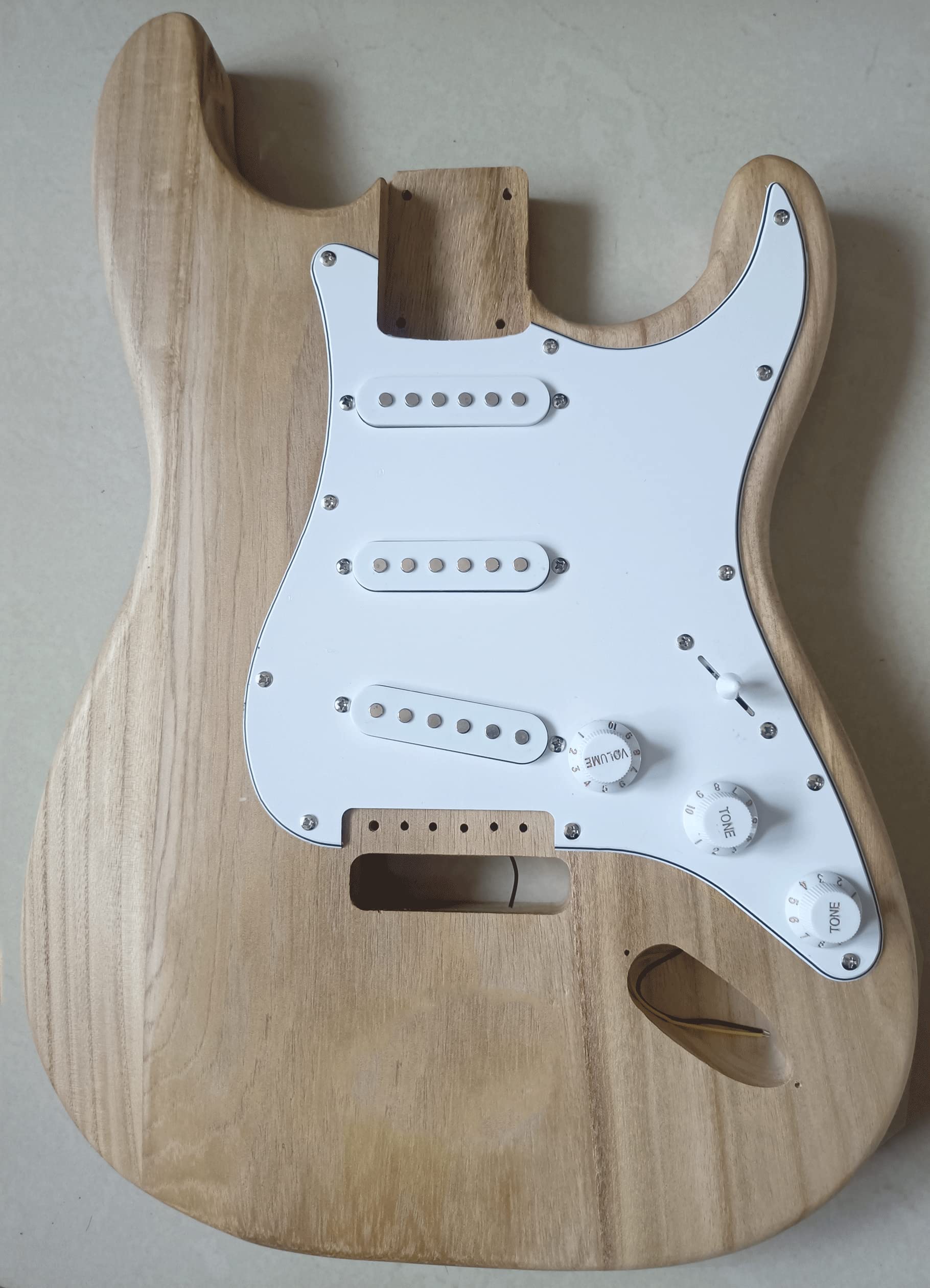 HENGYEE DIY Electric Guitar Kits Strat Style Beginner Kits 6 String Right Handed with Paulownia Body Maple Neck composite ebony Fingerboard Chrome Hardware Build Your Own Guitar. (HY-ST01)