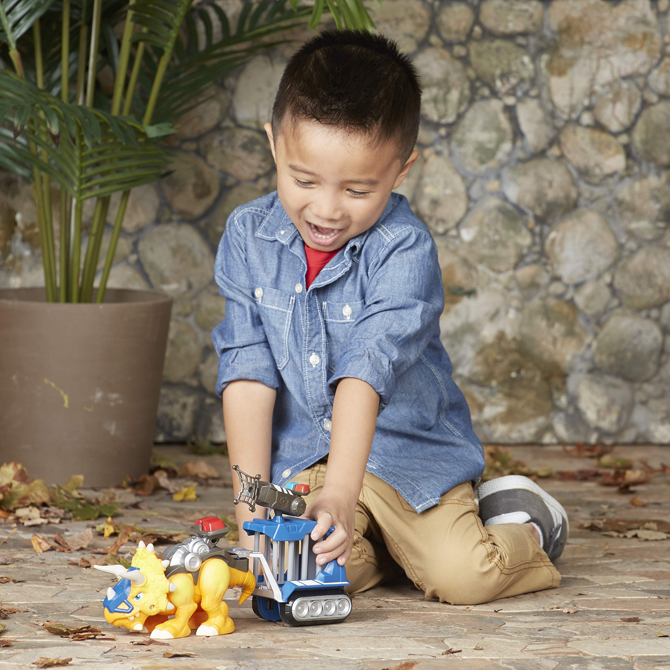 Chomp Squad Playskool Officer Lockup, Triceratops Dinosaur Figure, Police Toy with Pretend Jail Cell, Dinosaur Toy for Kids 3 Years and Up (Amazon Exclusive)