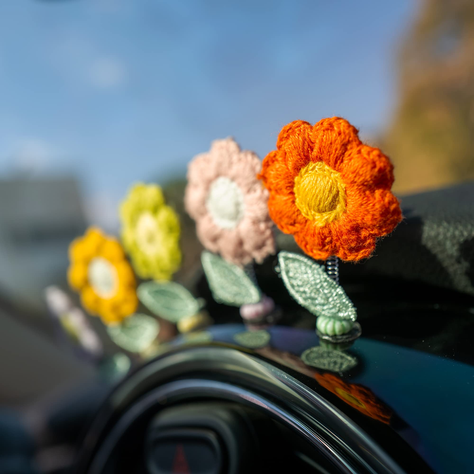 andorelse Cute Crochet Sun Flowers Shaking Bobbleheads for Car Interior Dashboard Decorations Accessories Home Office Desk Decor (7)