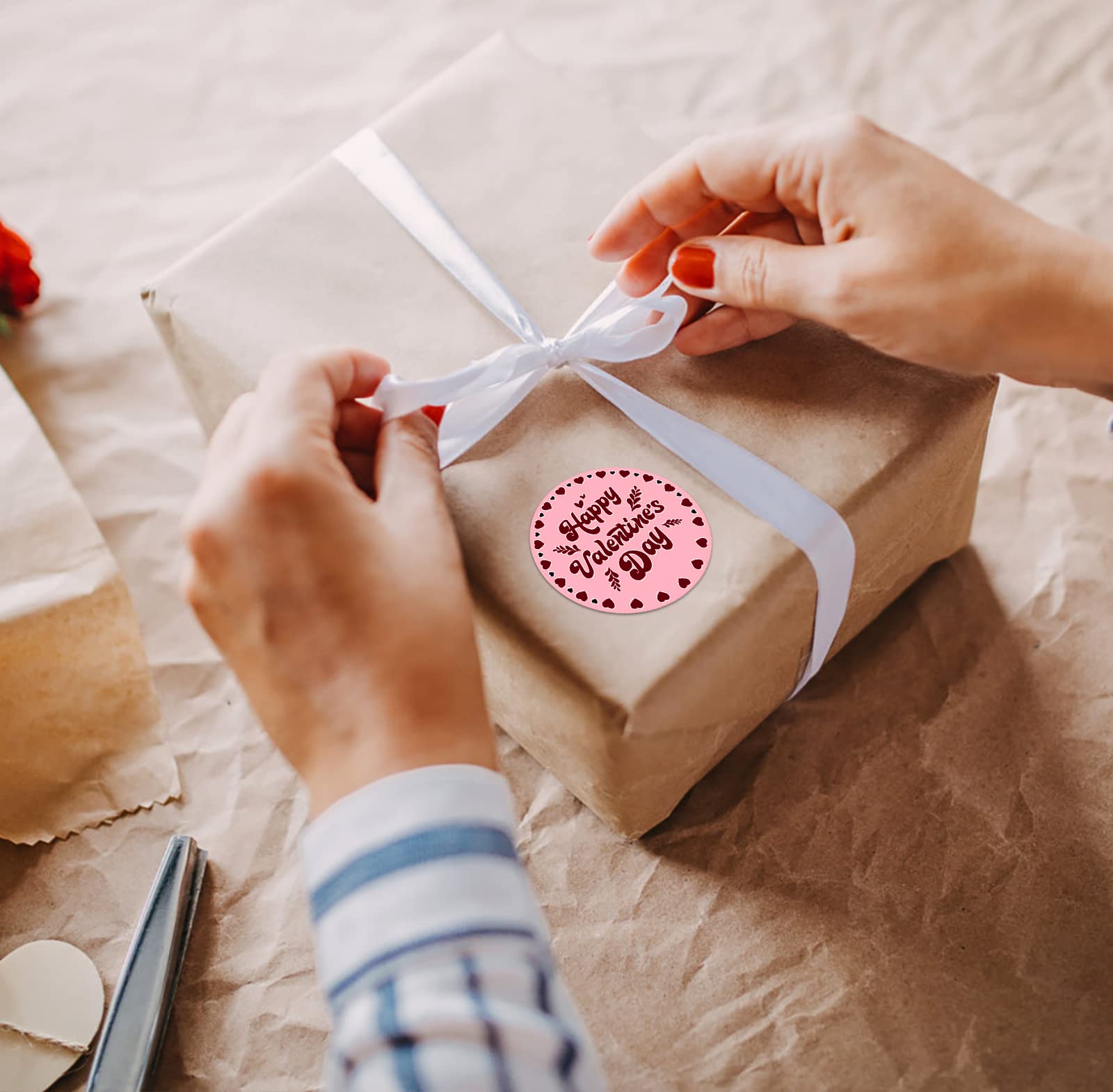 FaCraft Happy Valentines Day Stickers Round Valentine Labels 1.5" Valentine's Day Gift Stickers Label Sticker for Envelope Seals Card Boxes Valentine Gift Wrap Valentine's Day Decorations