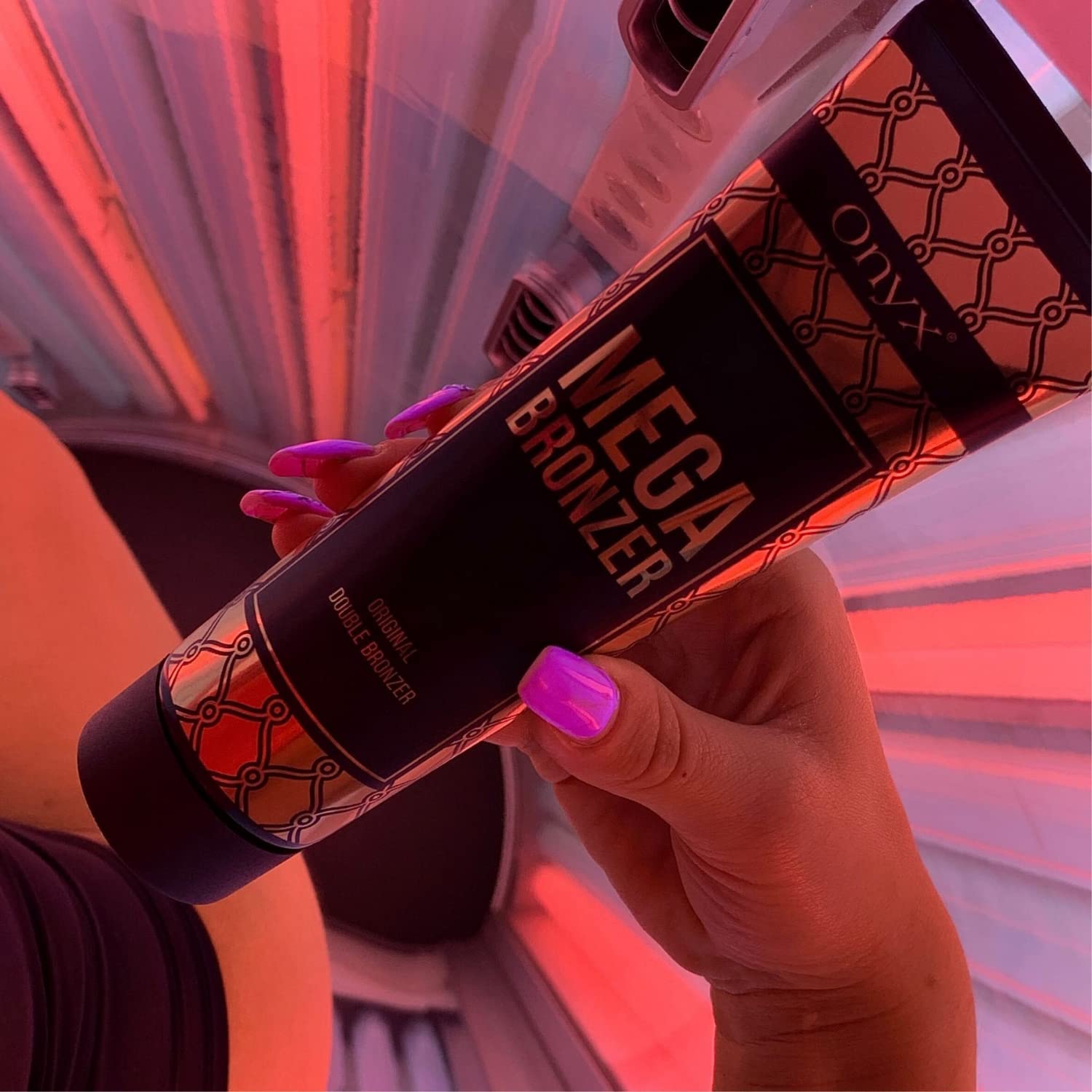 Onyx Mega Bronzer Indoor Tanning Lotion - Double Bronzing Tanning Lotion with Anti-Orange Formula - Gradual Tanning for Tanning Beds and Summer Essentials - White Bronzer for Stain-Free Effect