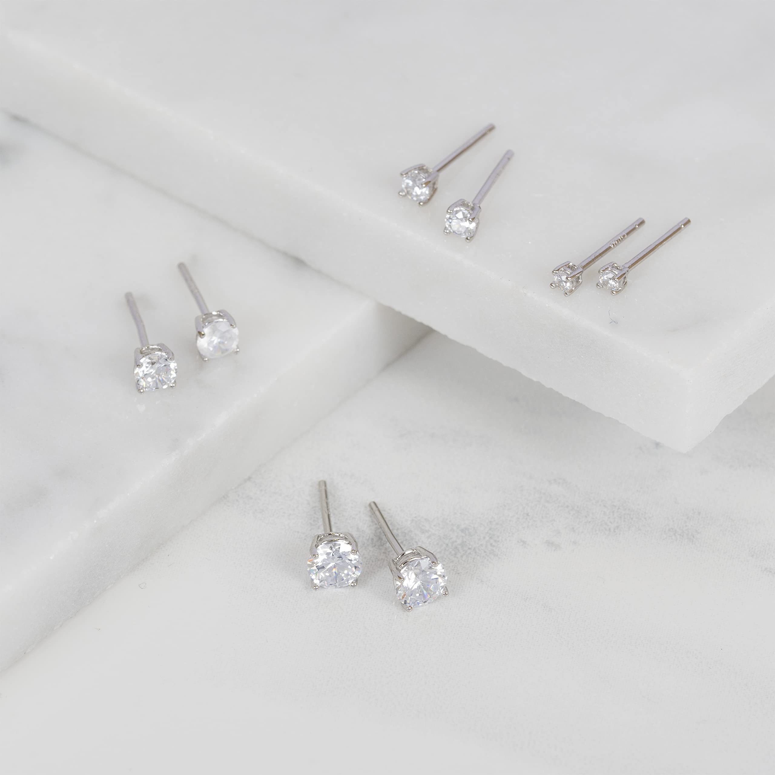 Amazon Essentials Sterling Silver 4 Pairs Small Cubic Zirconia Stud Earring Set, 2mm/3mm/4mm/5mm (previously Amazon Collection)