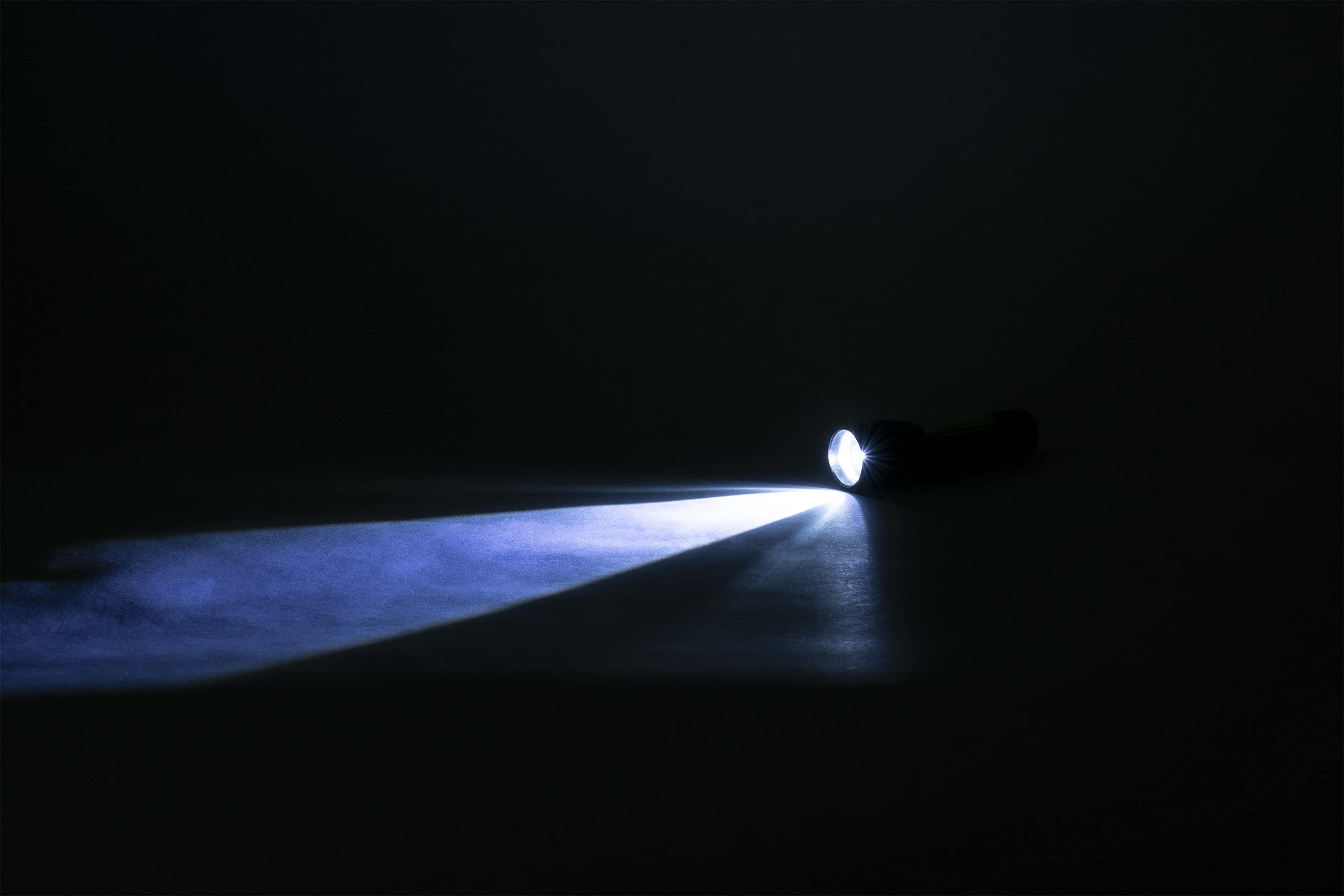 Dorcy 41-4380 100-Lumen Ultra HD Aluminum LED Rechargeable Flashlight with Area Light