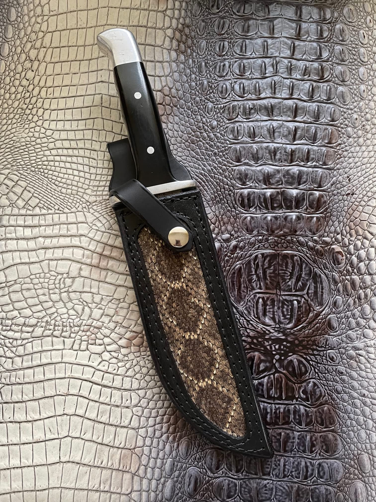 Custom Leather Right Hand Knife Sheath Fits Buck 124, Fixed Blade Knife Holder, Black