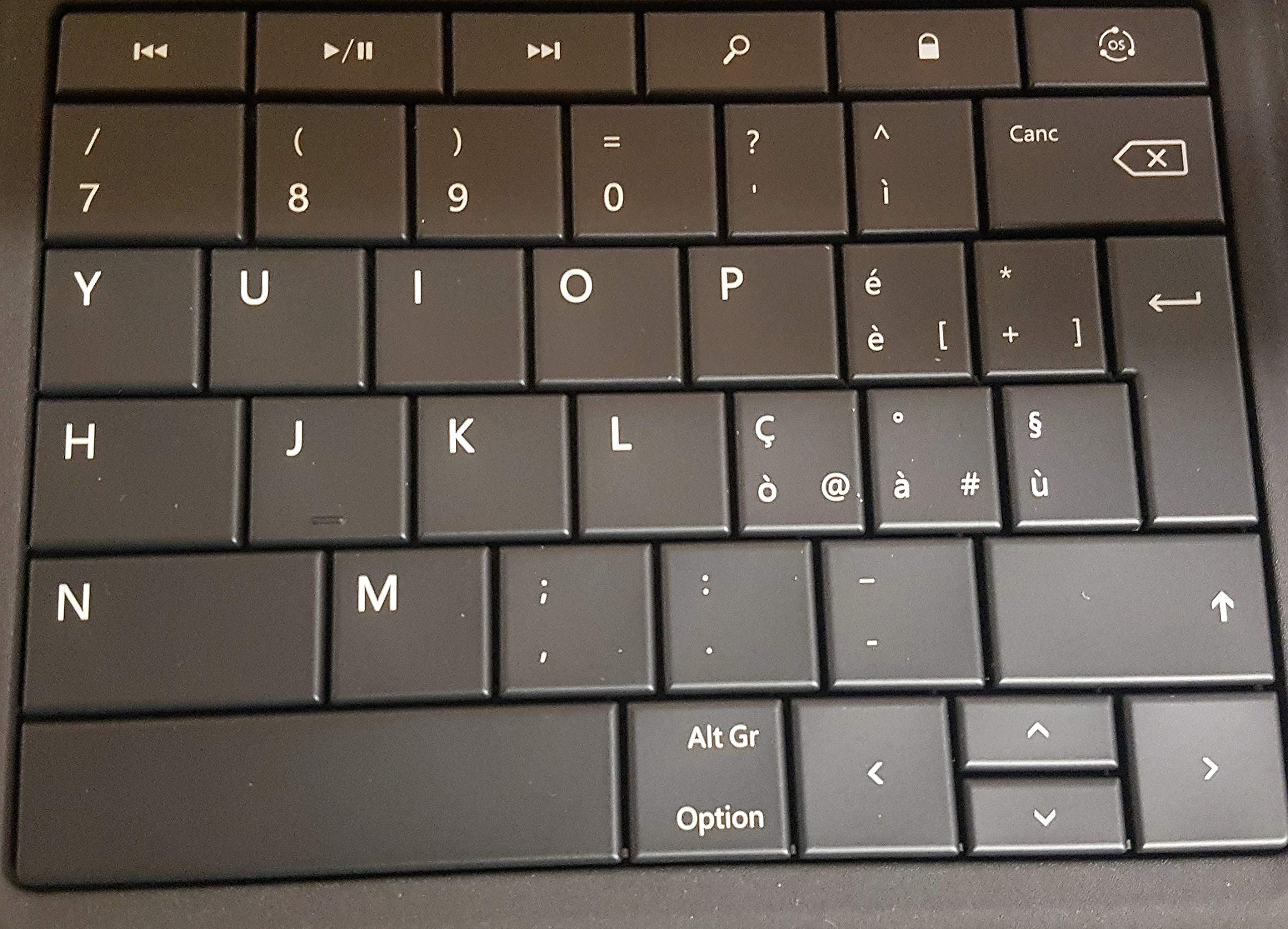 Microsoft Wireless Universal Foldable Keyboard for iPad, iPhone, Android Devices, and Windows Tablet:International QWERTY Layout