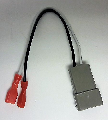 CarXtc Speaker Plug for Replacing a Factory Speaker in a Honda CRV (1997-2001)