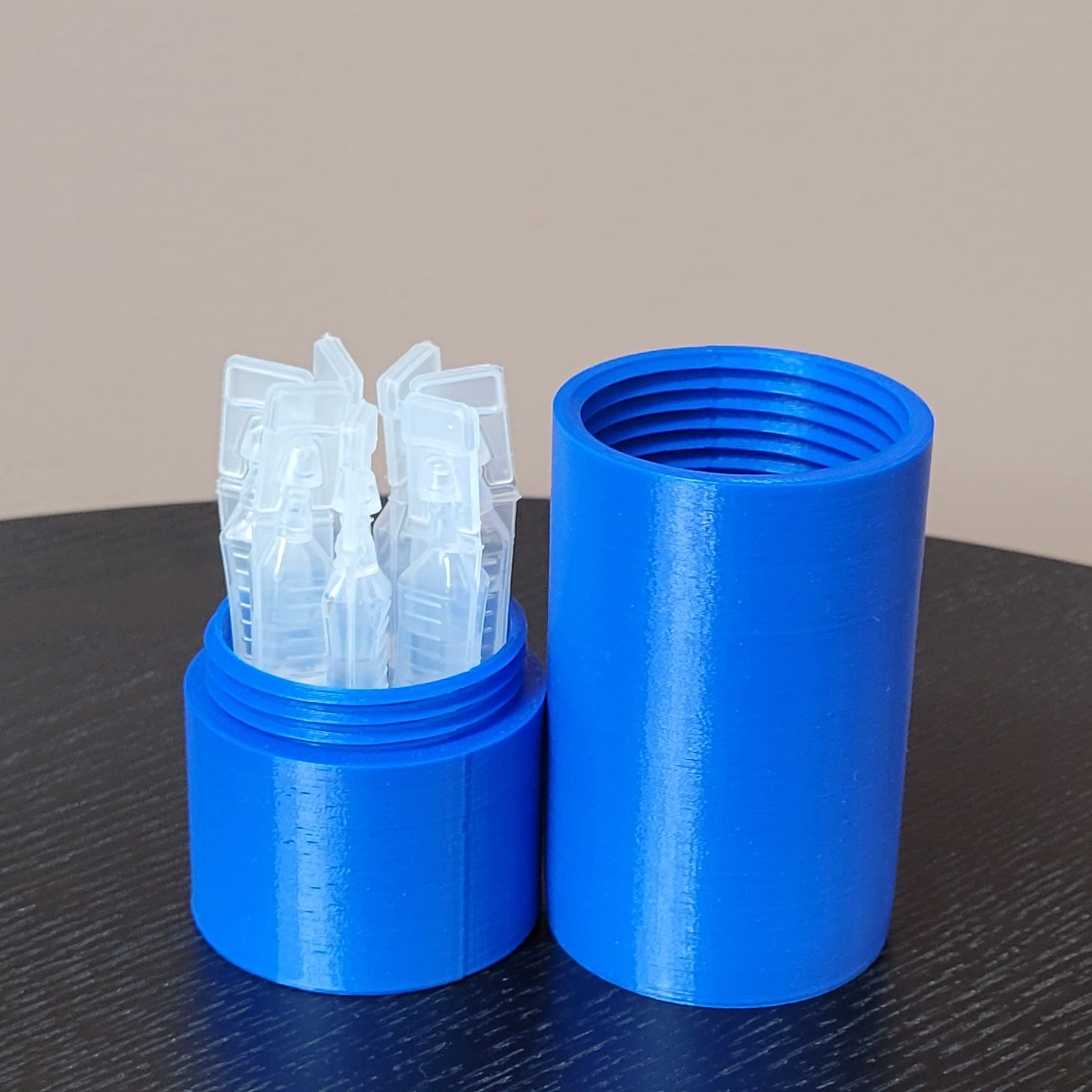Eye Drop Vials Holder - Seven (7) Eye Drop Vials - Round Screw On Lid - Znet3D (Blue)