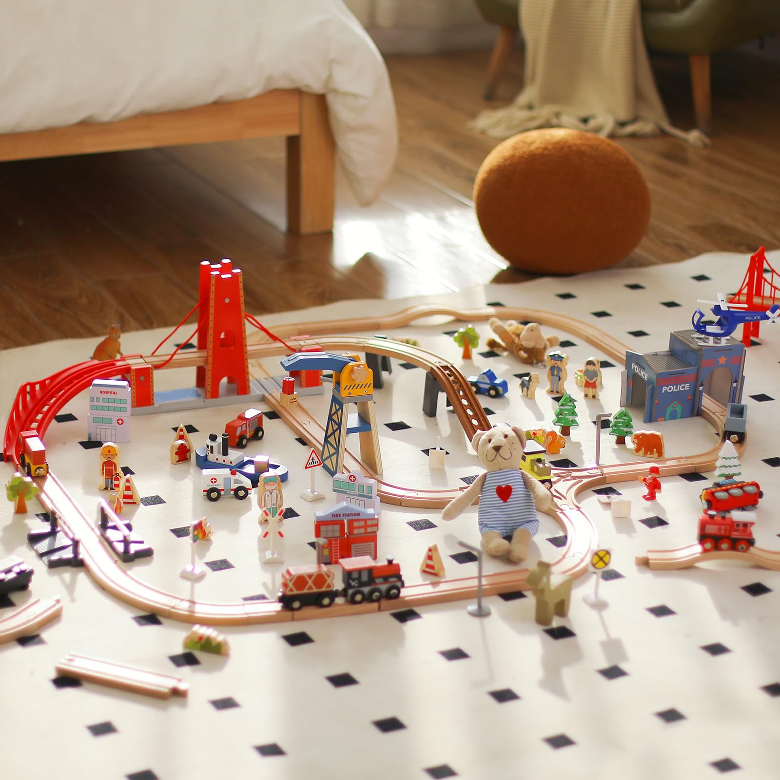 Giant bean 70PCS Wooden Train Set with Battery Locomotive Fits Thomas, Brio, Chuggington, Melissa Tracks, Expandable Toys for 3+ Years Old Girls & Boys