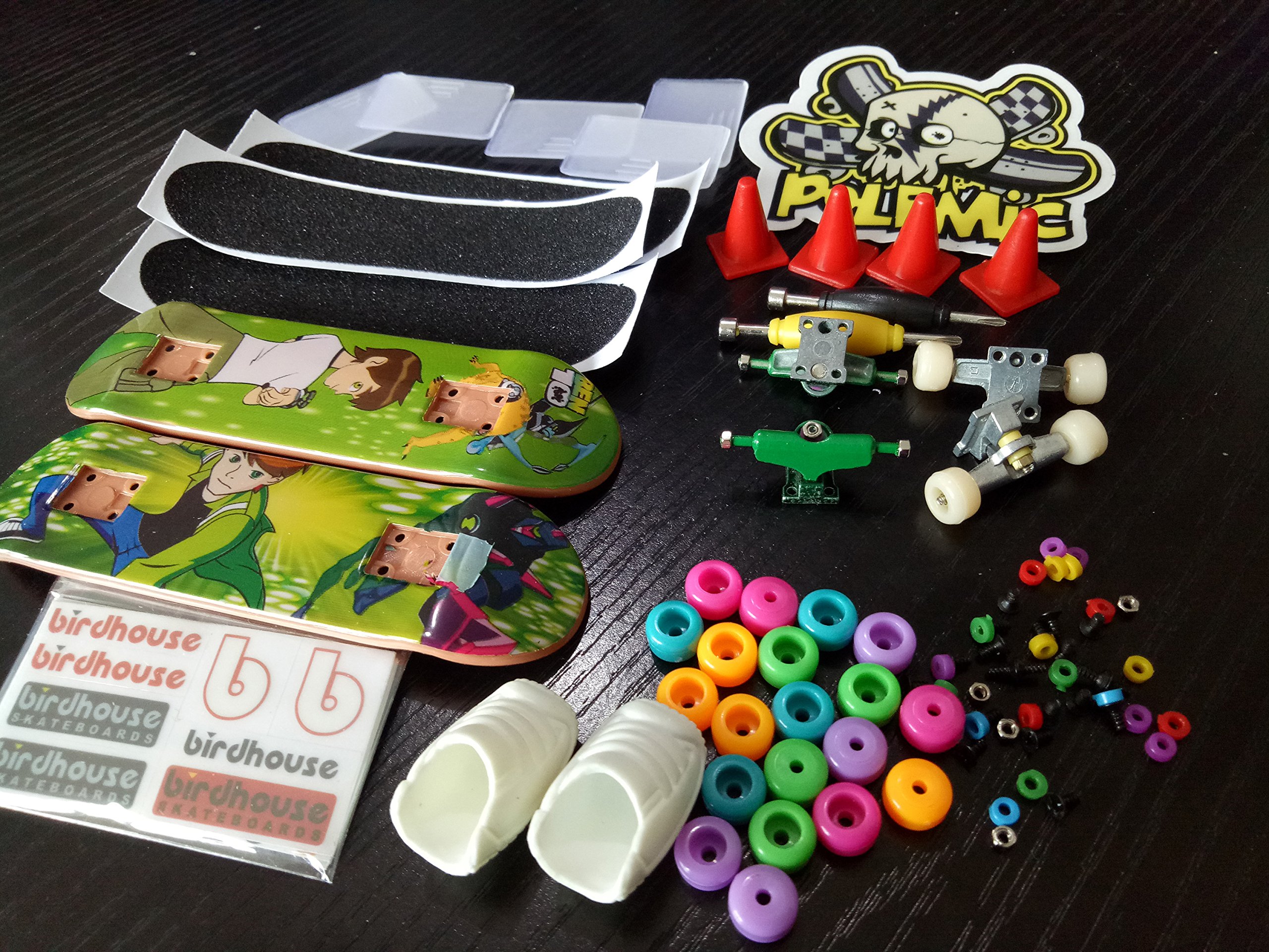 Fanci ABS Finger Skateboard Set Double Rocker DIY Mini Finger Boarding Toy with Storage Box
