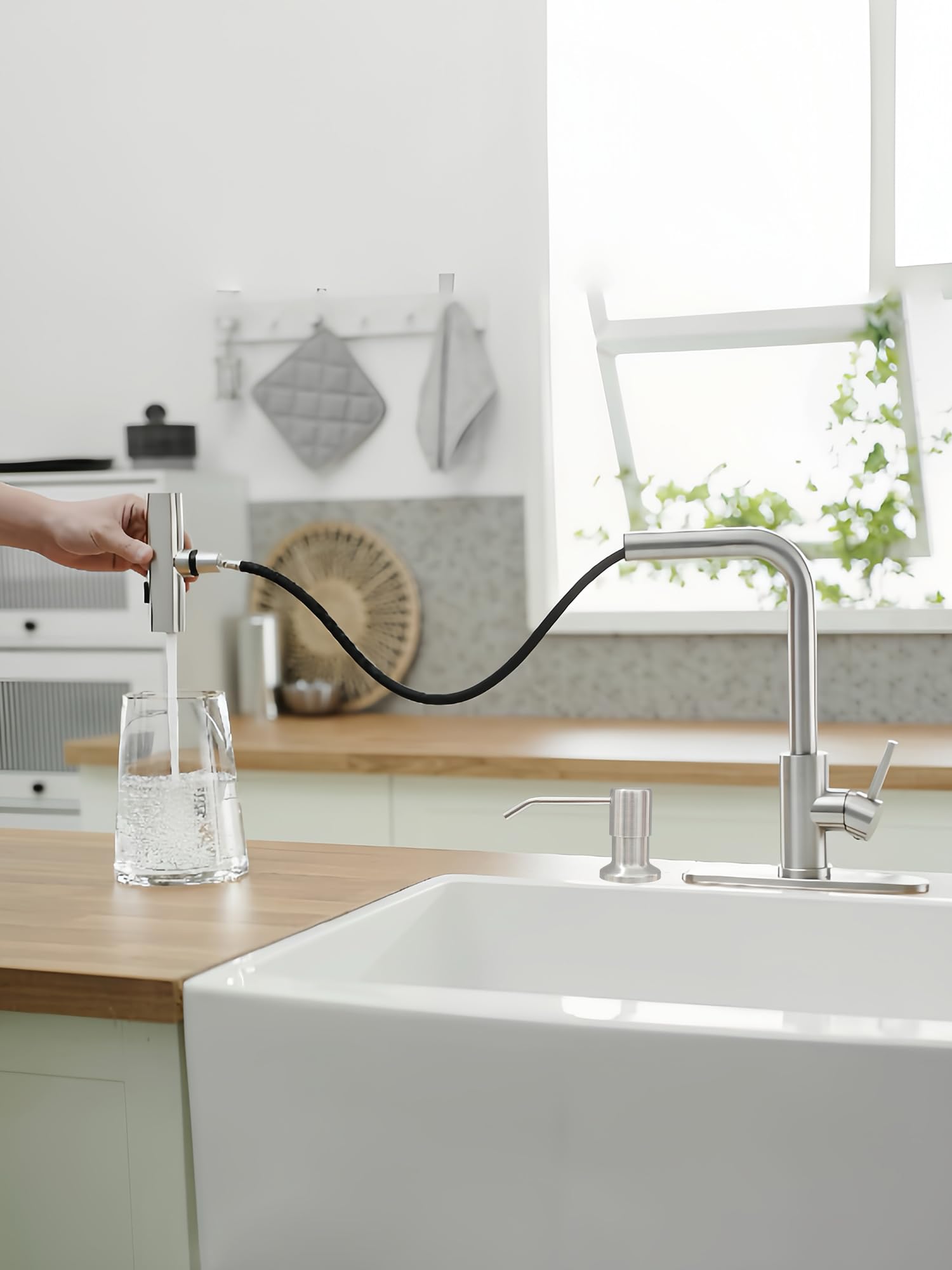 Black Kitchen Faucets with Pull Down Sprayer,Waterfall Kitchen Sink Faucet, Utility Stainless Steel Kitchen Faucets with Soap Dispenser,Single Handle Sink Faucet with Pull Down Sprayer for 3 Function