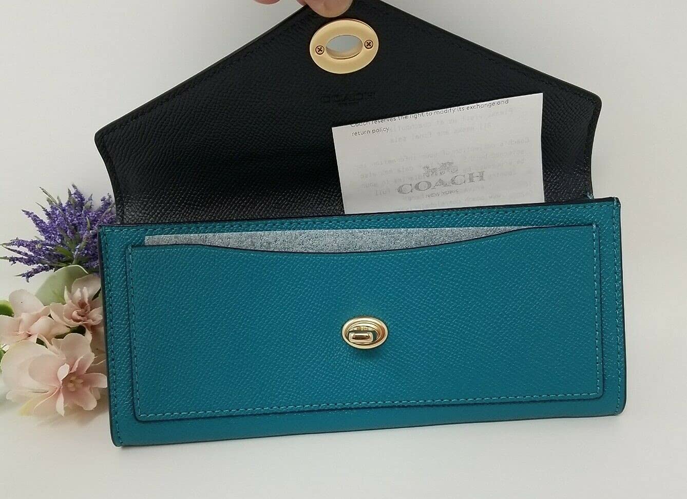 Crossgrain Envelope Wallet With Turnlock