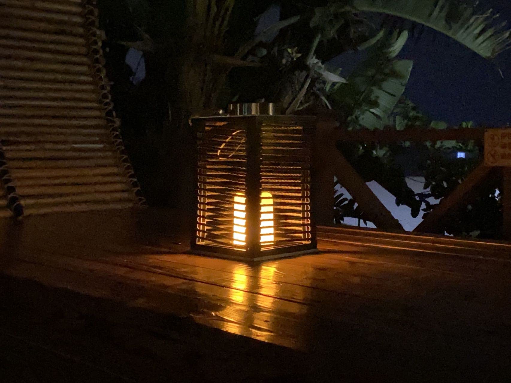 Solar Lanterns Solar Table Lamp Outdoor Rattan Lantern with Flickering Candle & Handle, for Garden Wedding Home, 1 Pack