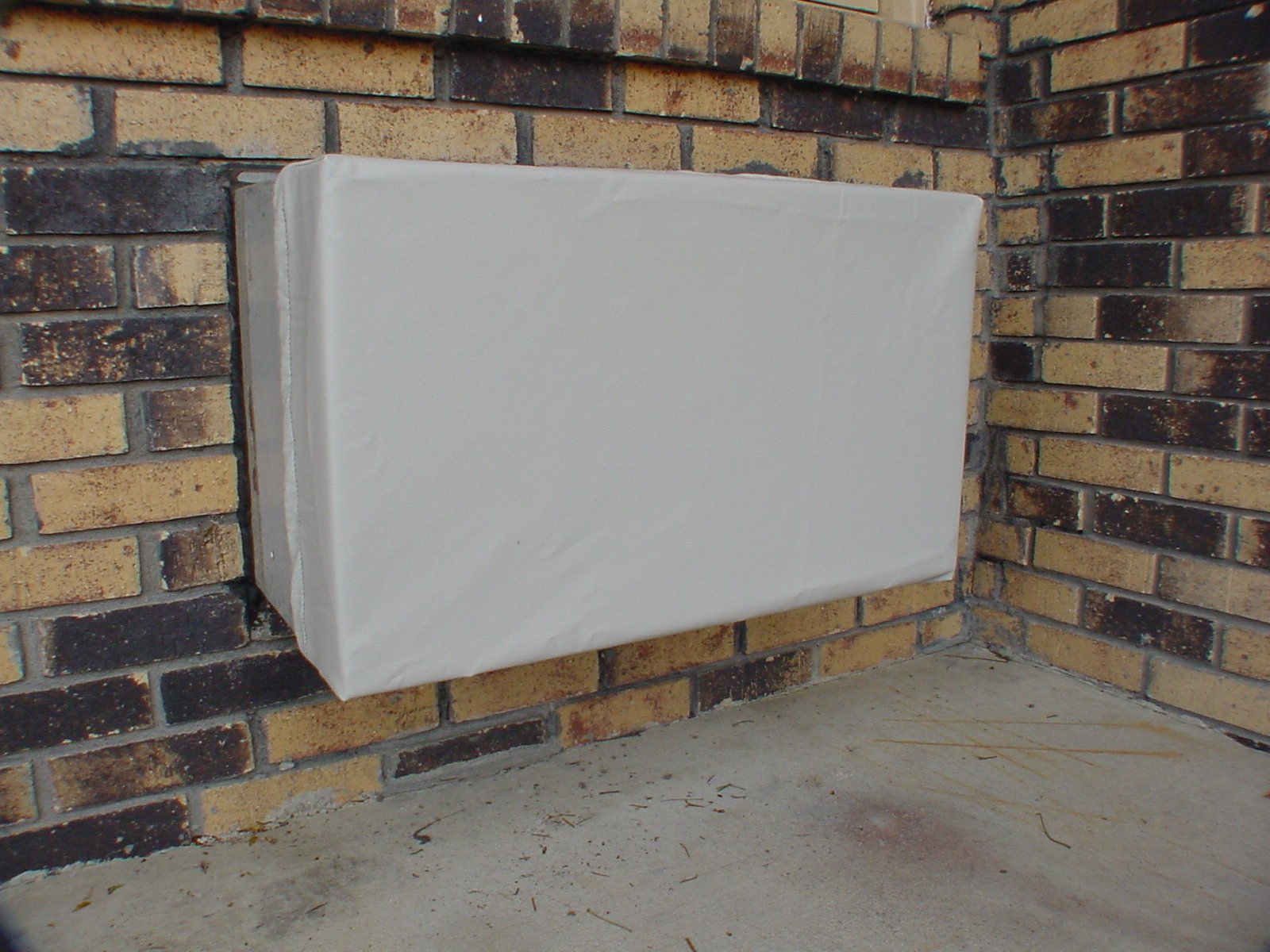 BREEZEBLOCKER Indoor/Outdoor Air Conditioner Cover for Fedders, Coldpoint and Friederich Units - Width Range 26-3/4" to 27" & Height Range 16-7/8" to 17-1/4"