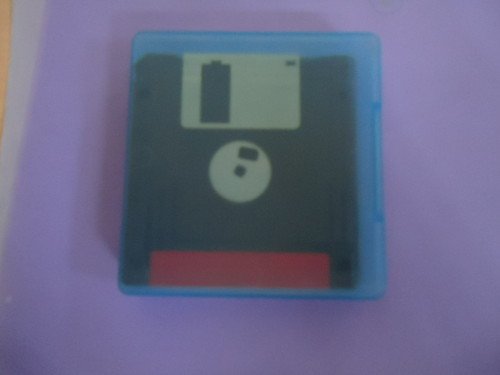 Generic Generic 5 (Five) - 3.5" Floppy PC Mac Disk Disc Storage Portable Mini Case Holder - Holds 4 Floppy Disks/Diskettes - Blue