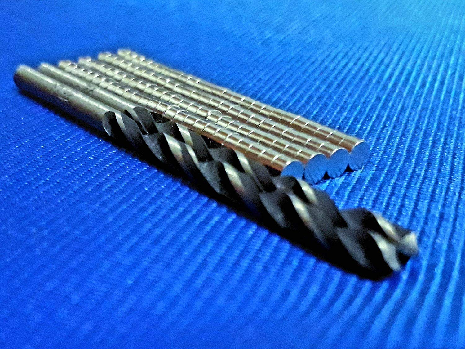 MagNetSol Magnets + Drill Bits Combo Pack (100pcs 1/8'' x 1/16'' Magnets + 1pcs 1/8" Drill Bits)