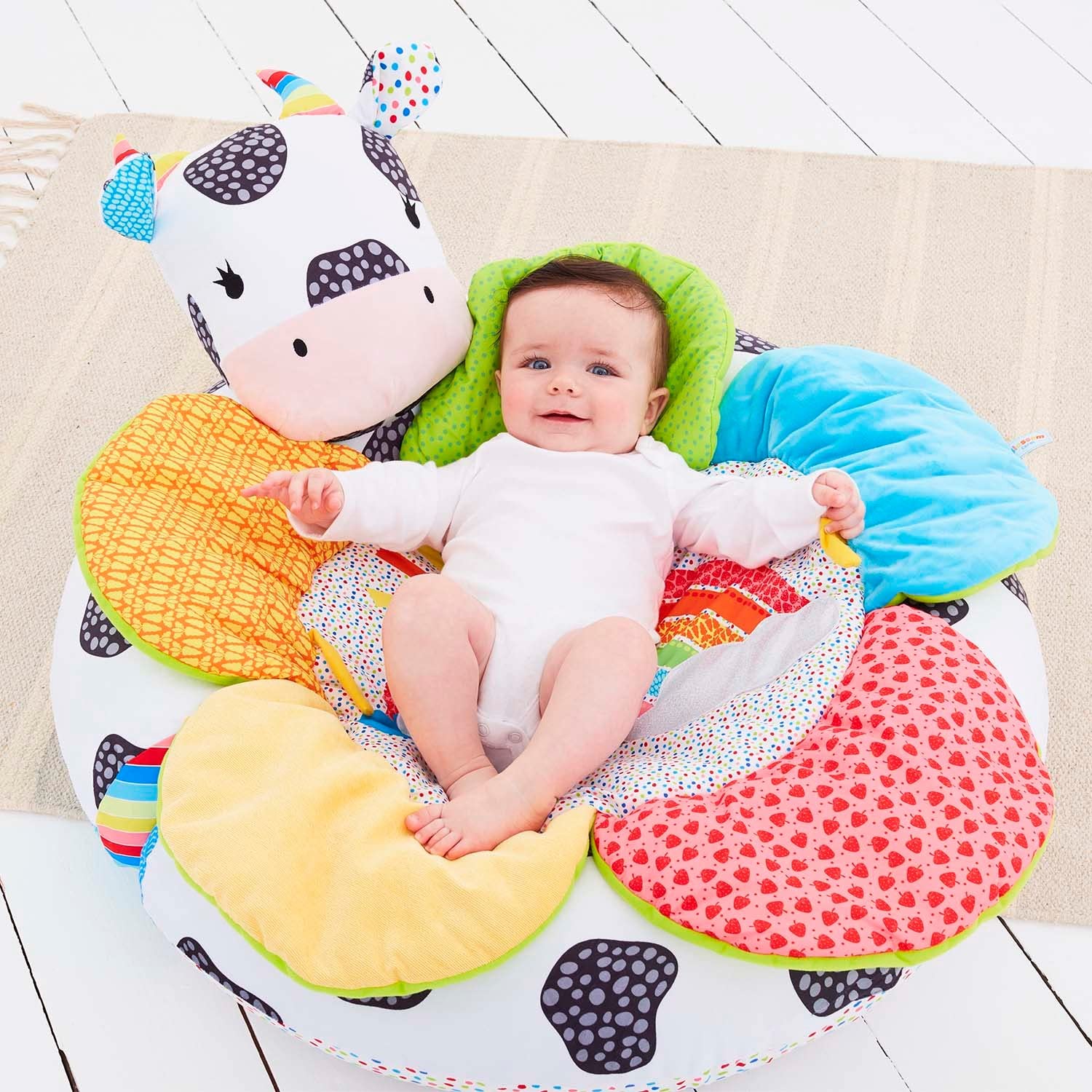 Early Learning Centre Blossom Farm Martha Moo Sit Me Up Cozy, Sensory and Physical Development Infant Toy, Kids Toys for Ages 0+, Amazon Exclusive