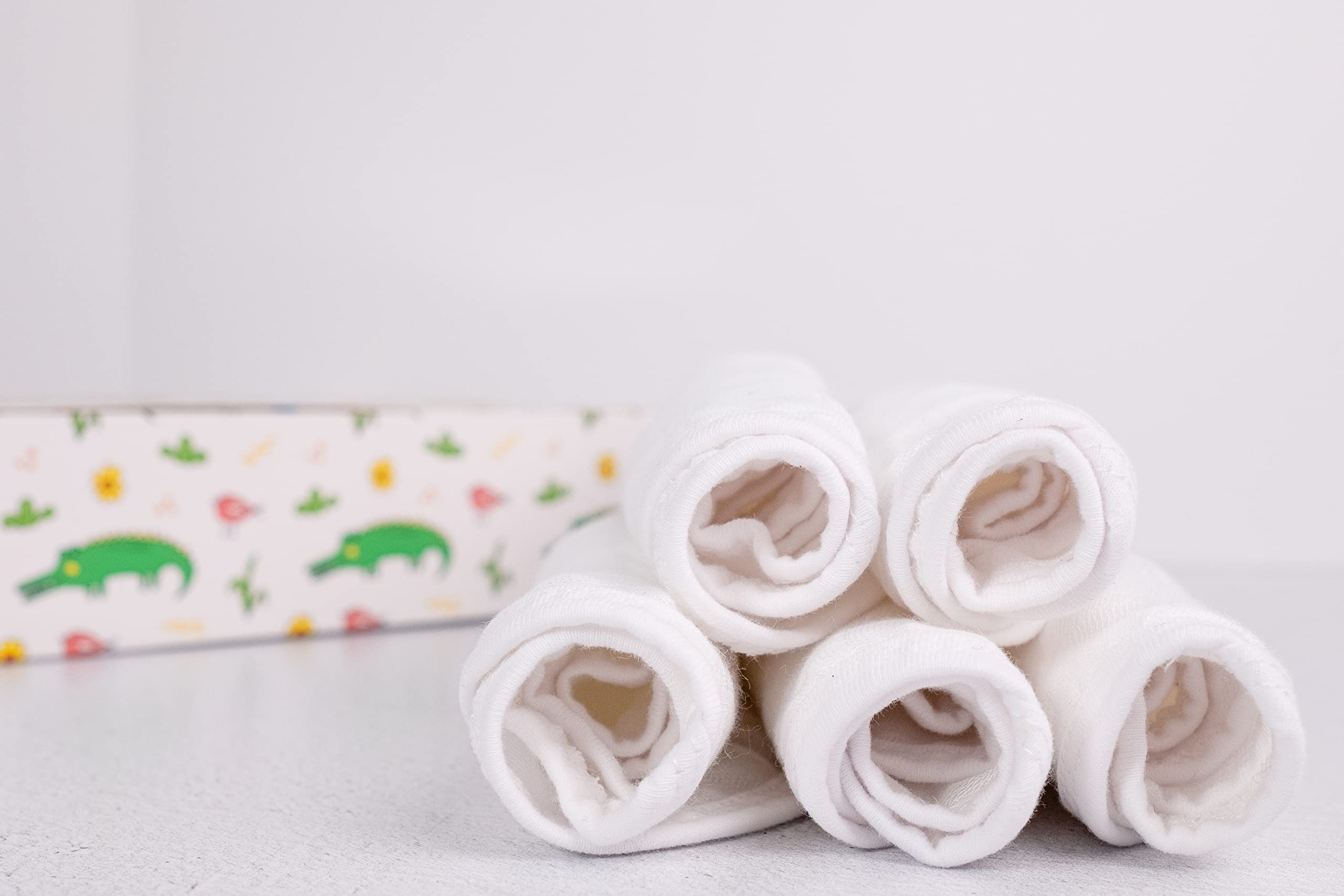 Baby Gator | Organic Bamboo Cotton Muslin Burp Cloths | 5-Pack 20 x 10 Inch | Machine Washable | Absorbent and Light