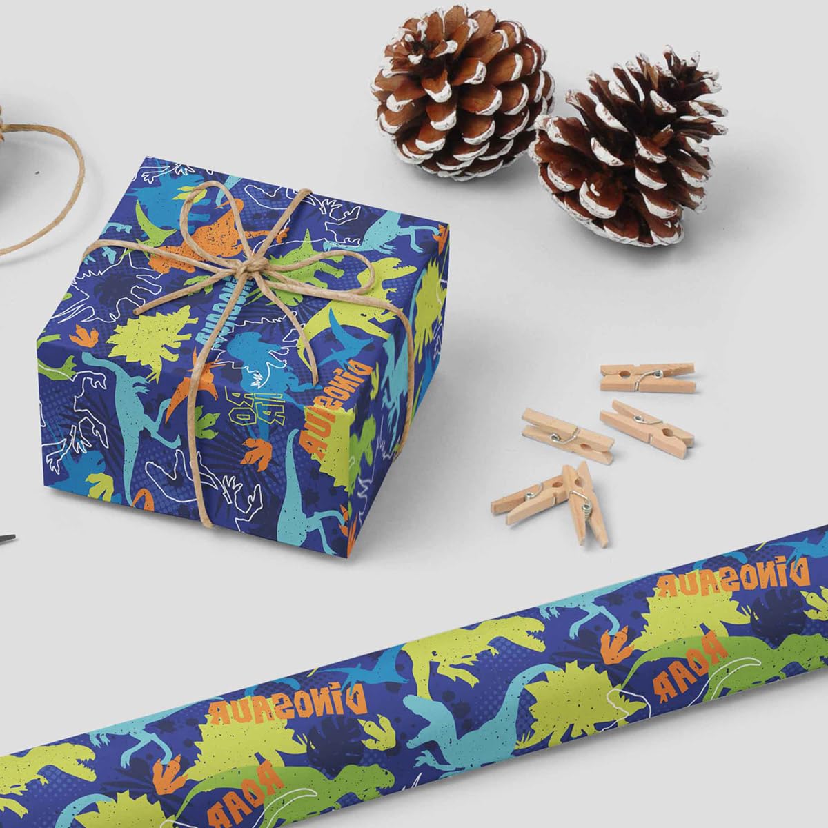 AimtoHome Wrapping Paper Roll - Gift Wrap Paper - 30 Inch X 32.8Feet - 81.5 Sq Ft (Green)
